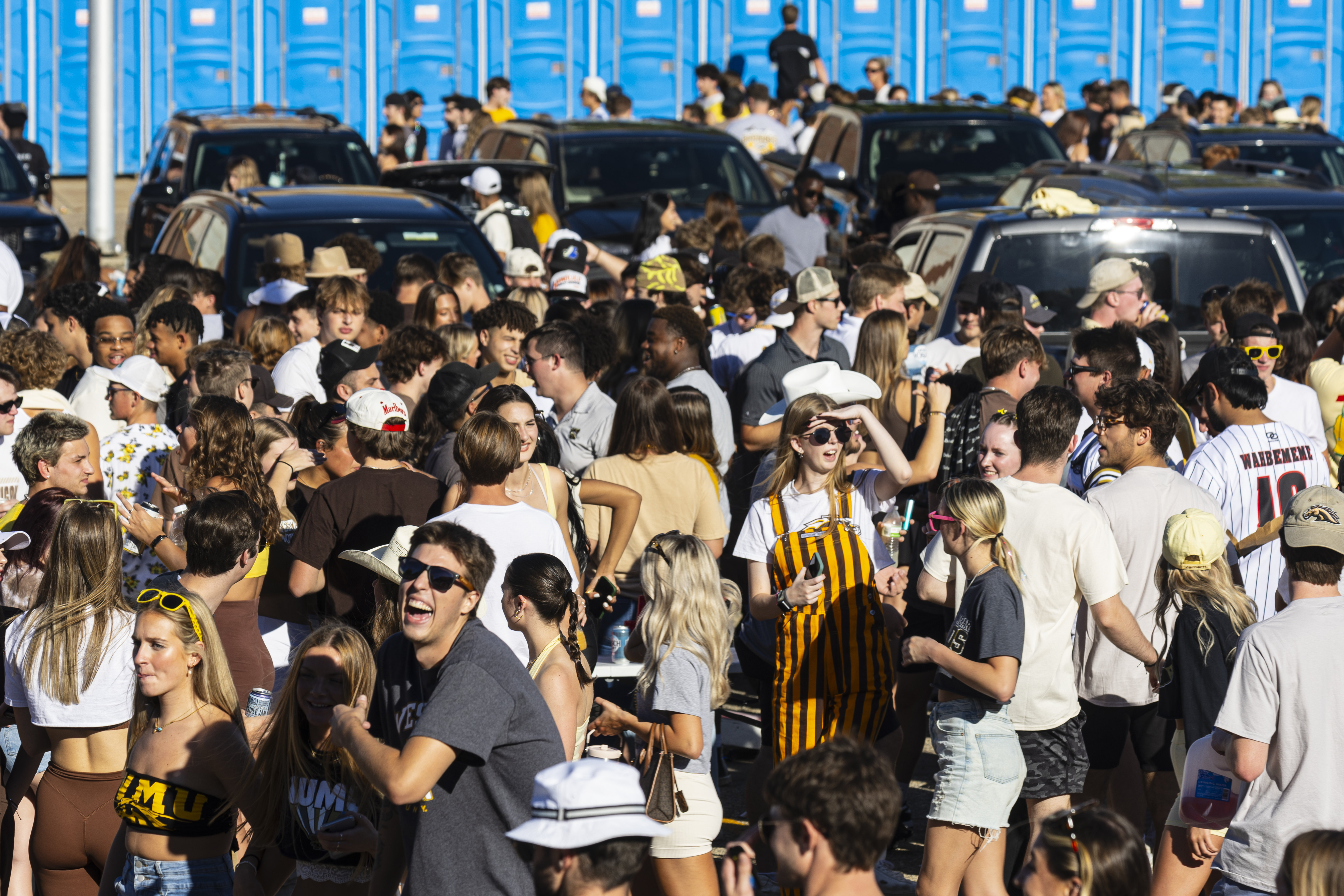 First alcohol sales at Western Michigan University - mlive.com