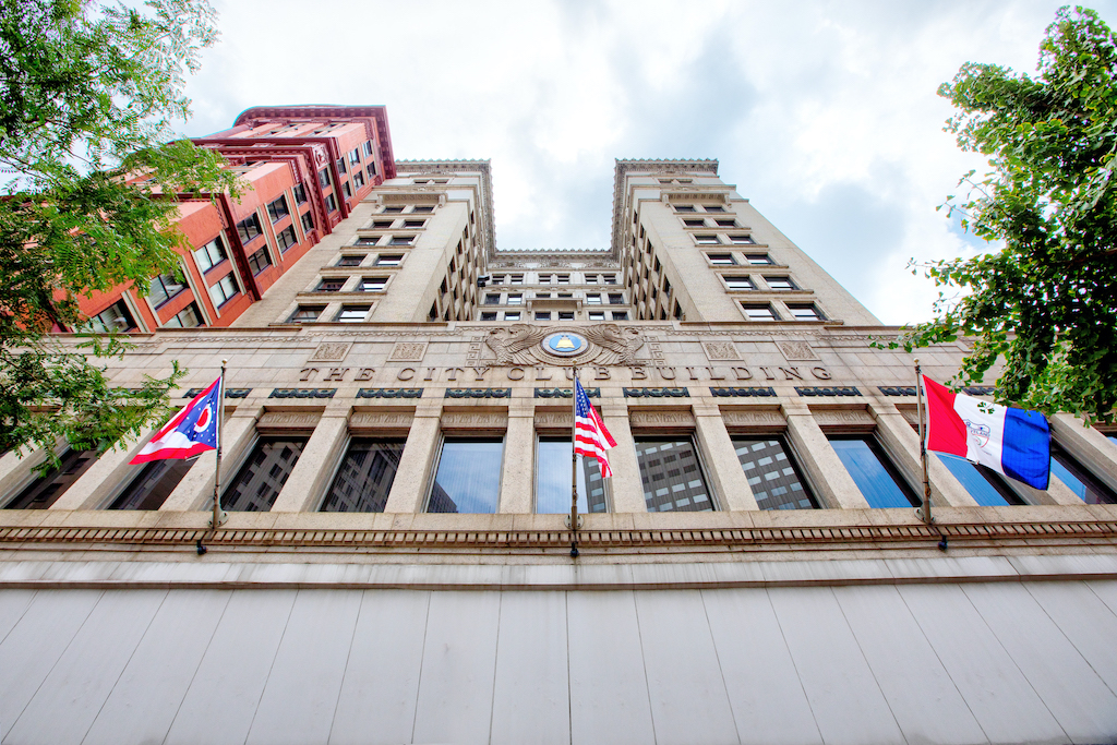 Cleveland City Club moves to street-friendly storefront in Playhouse ...