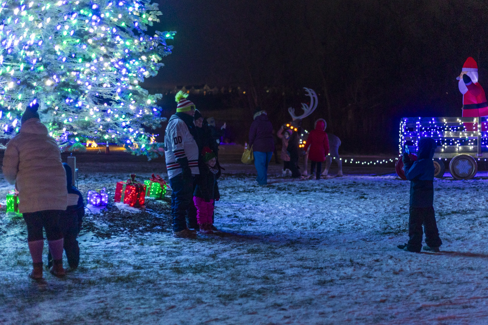 Sixth Annual Tree Lighting - mlive.com