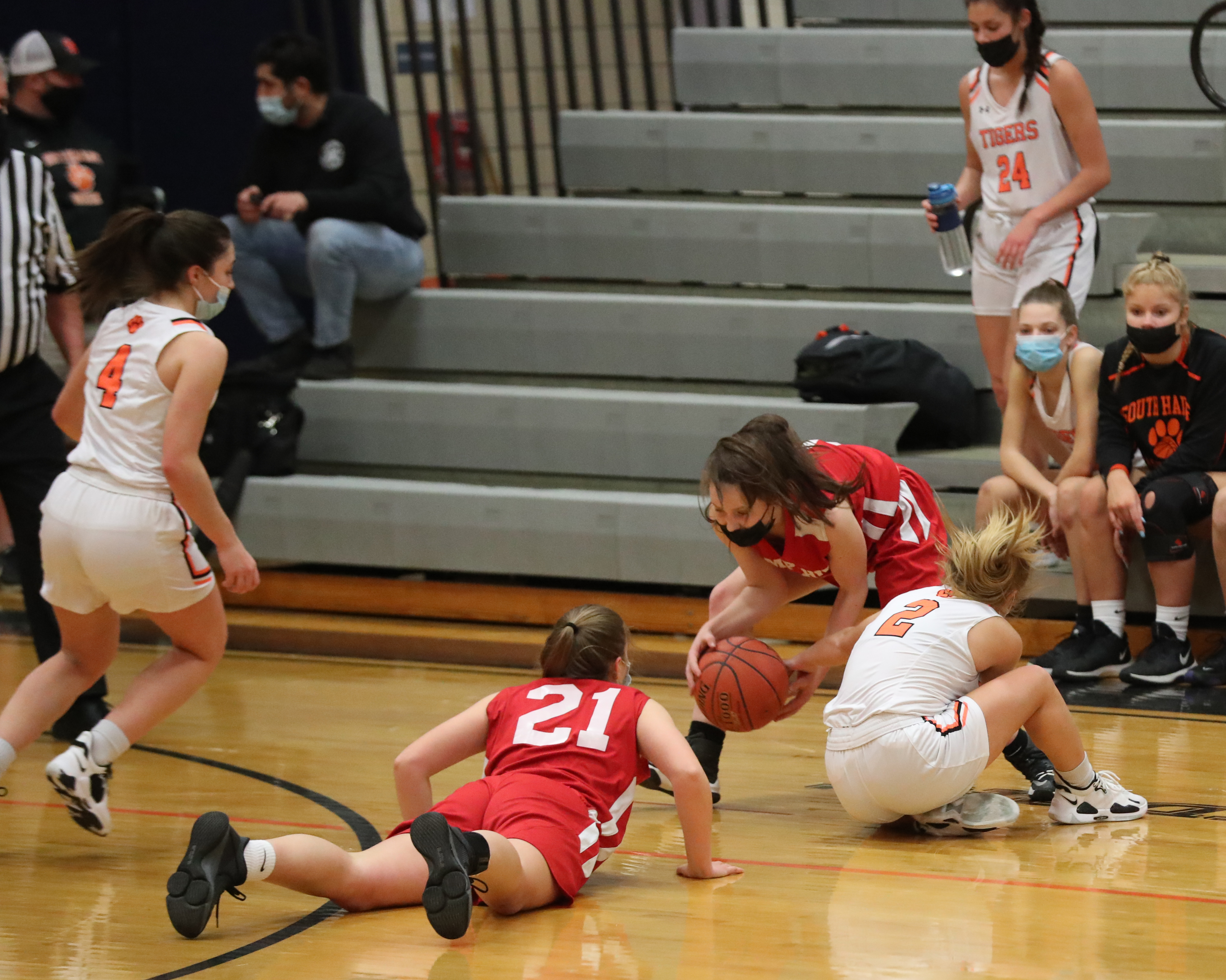 Hampshire vs South Hadley Girls Basketball - masslive.com