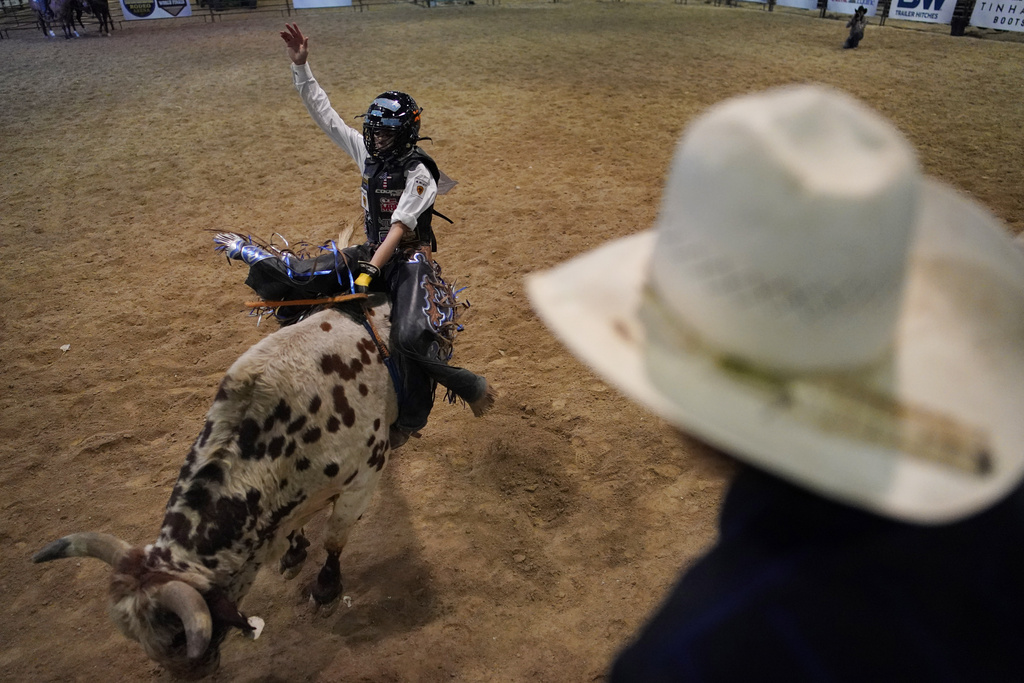 Teenage bull rider - oregonlive.com