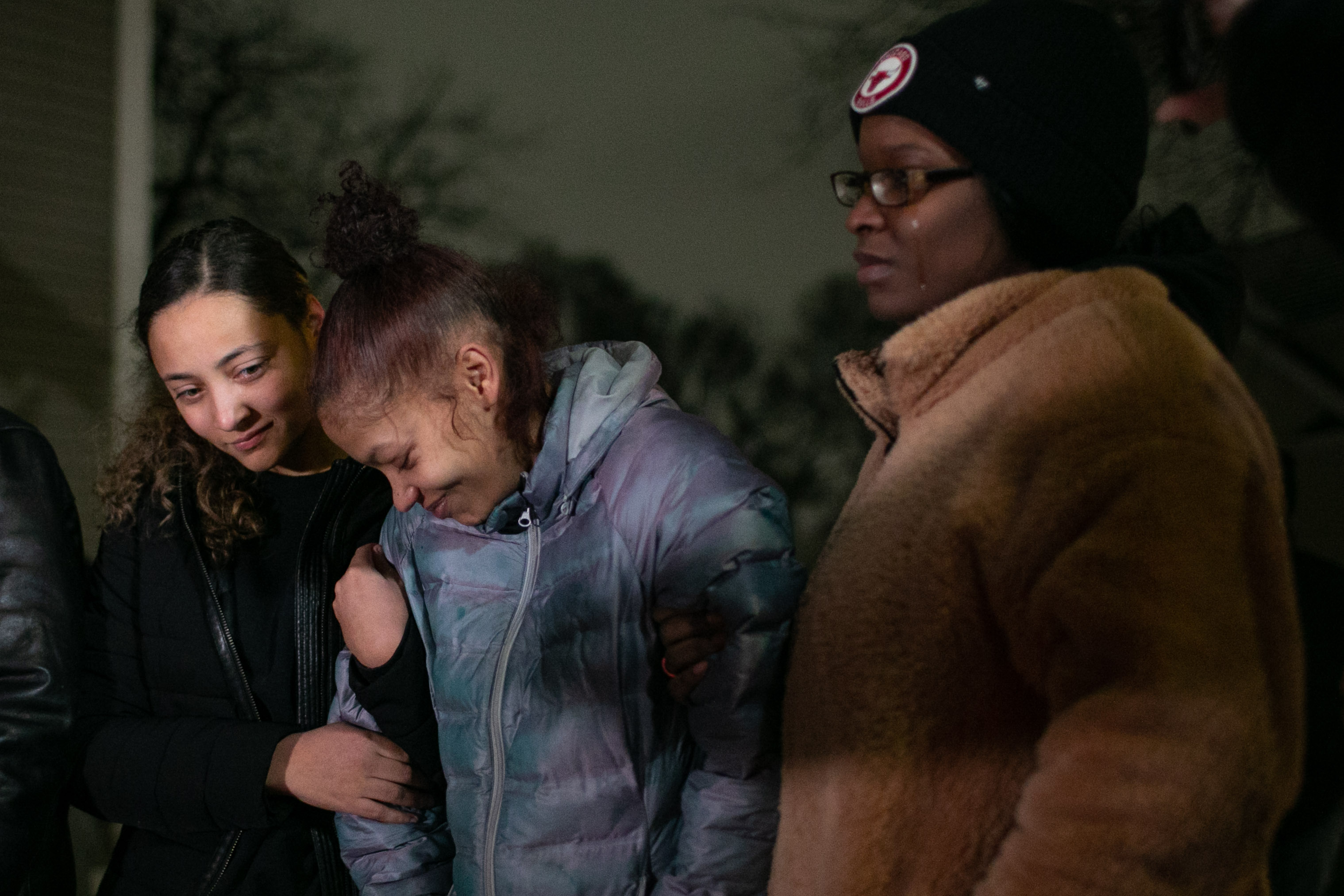 Candlelight vigil held for 2-year-old shooting victim Khalise Brewer ...