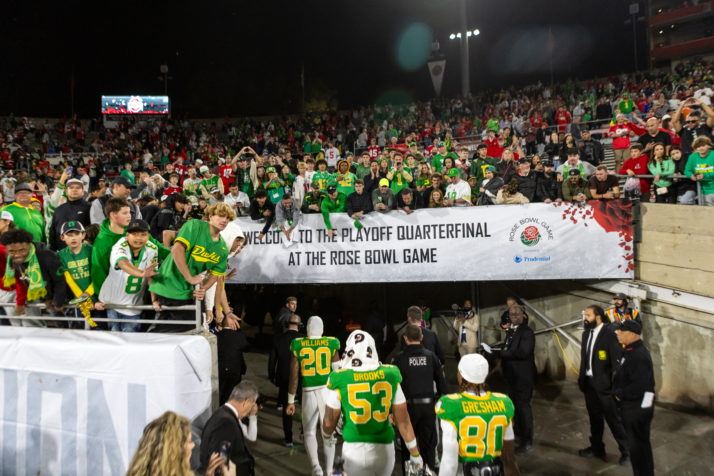 No. 1 Oregon Ducks vs. No. 8 Ohio State Buckeyes CFP quarterfinal at ...