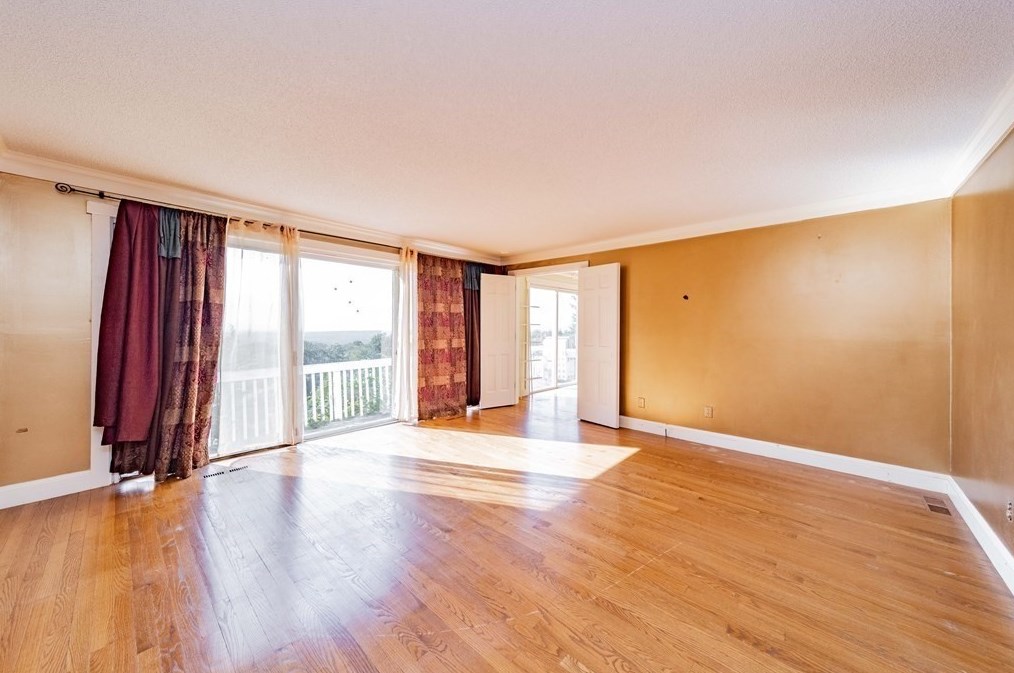 House of the Week: Wilbraham Mountain home offers sweeping views of ...