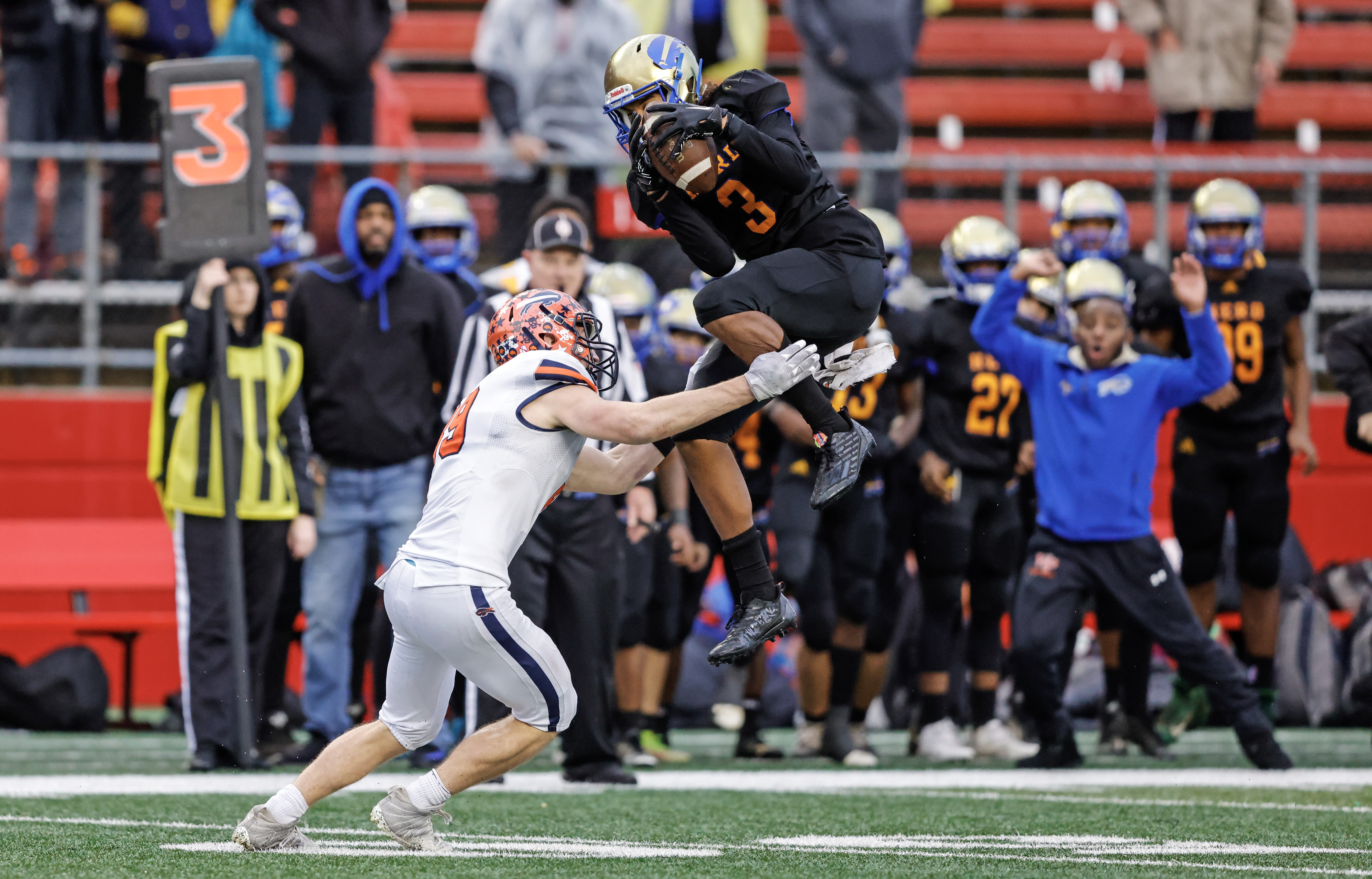 Football: NJSIAA Group 1 Championship, Mountain Lakes vs. Woodbury - nj.com
