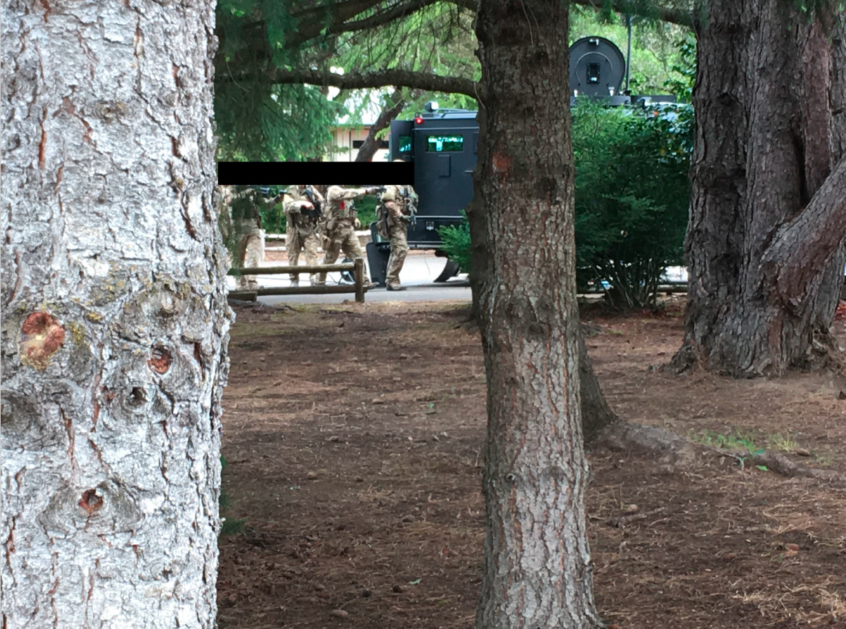 Oregon State Police SWAT action - oregonlive.com