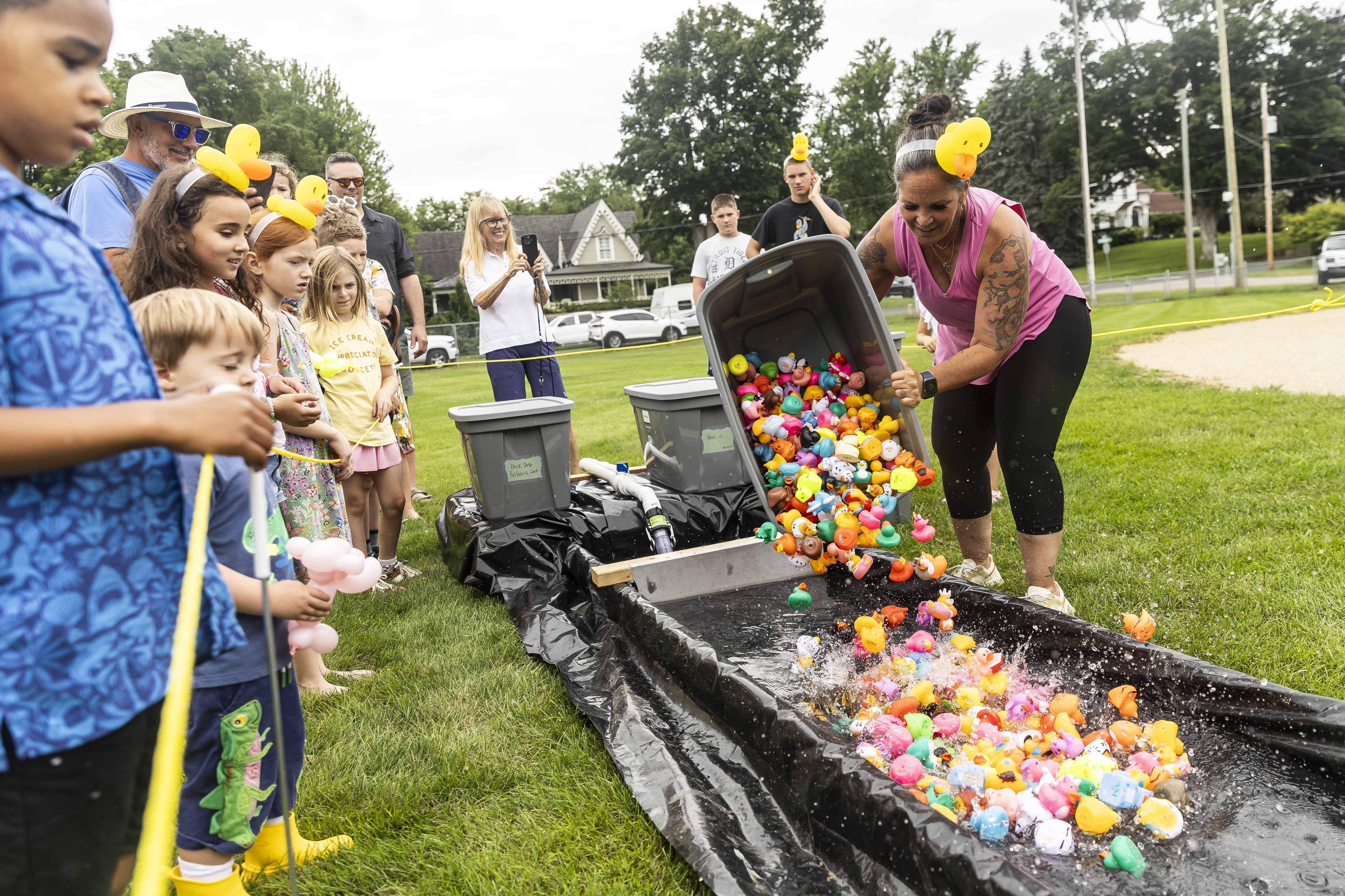 Douglas Duck Dash brings family fun to Saugatuck Venetian Festival ...