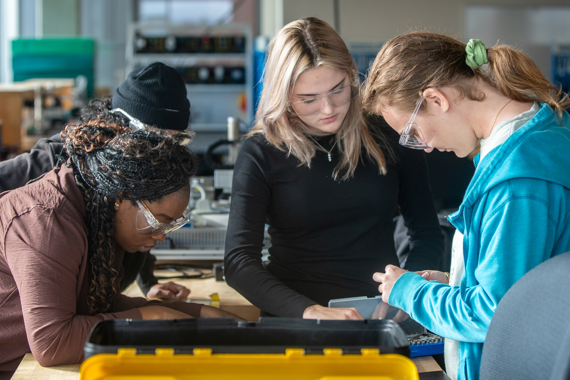 Students participate in the Quick Start semiconductor career training ...