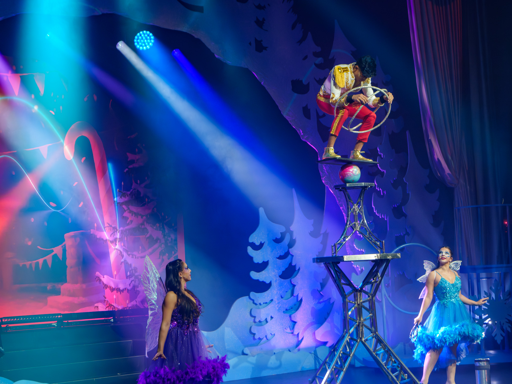 Cirque Musica Holiday Wonderland - masslive.com