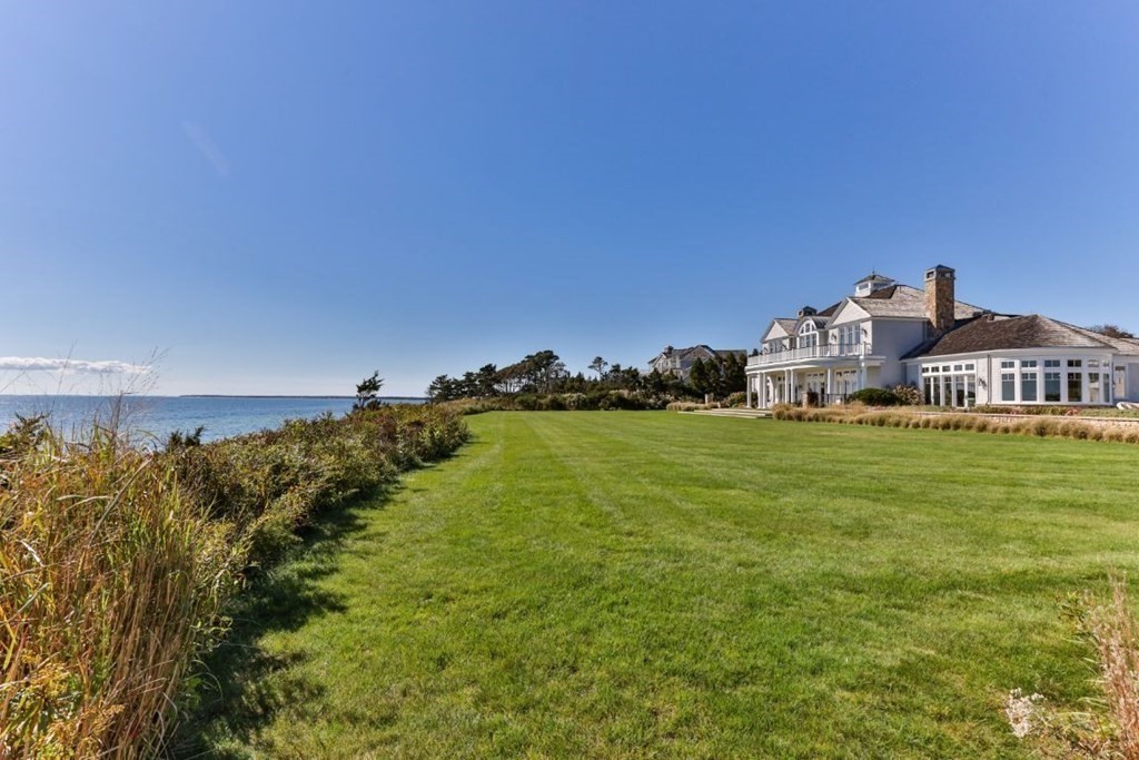 House of the Week: $30 million Cape Cod mansion has private beach ...