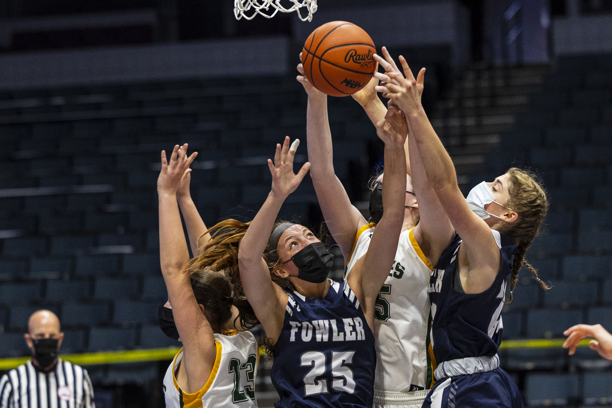 Fowler girls defeat Carney-Nadeau 61-37 to advance to D4 state ...