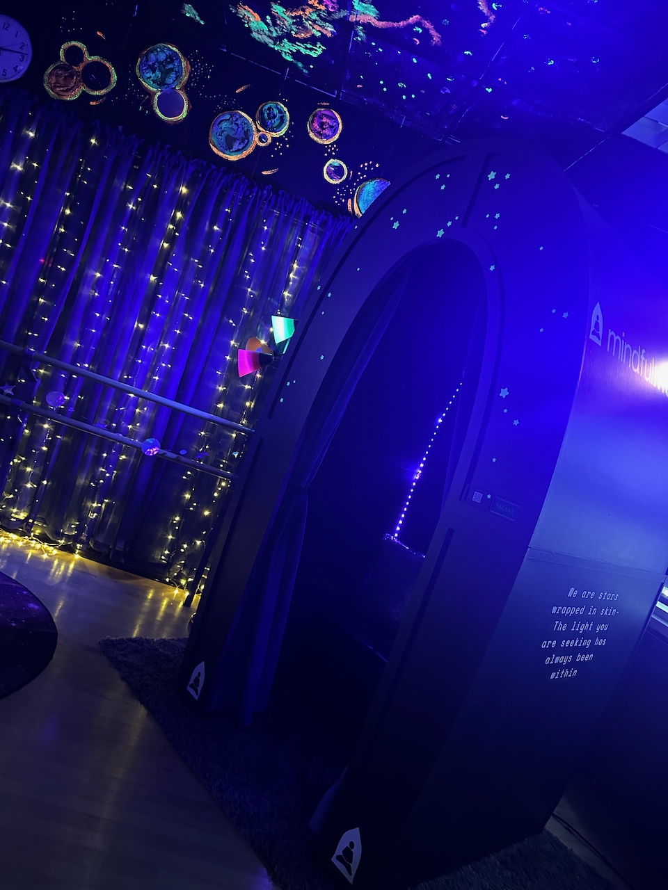 Inside the new space-themed mindfulness room at PS 58 - silive.com