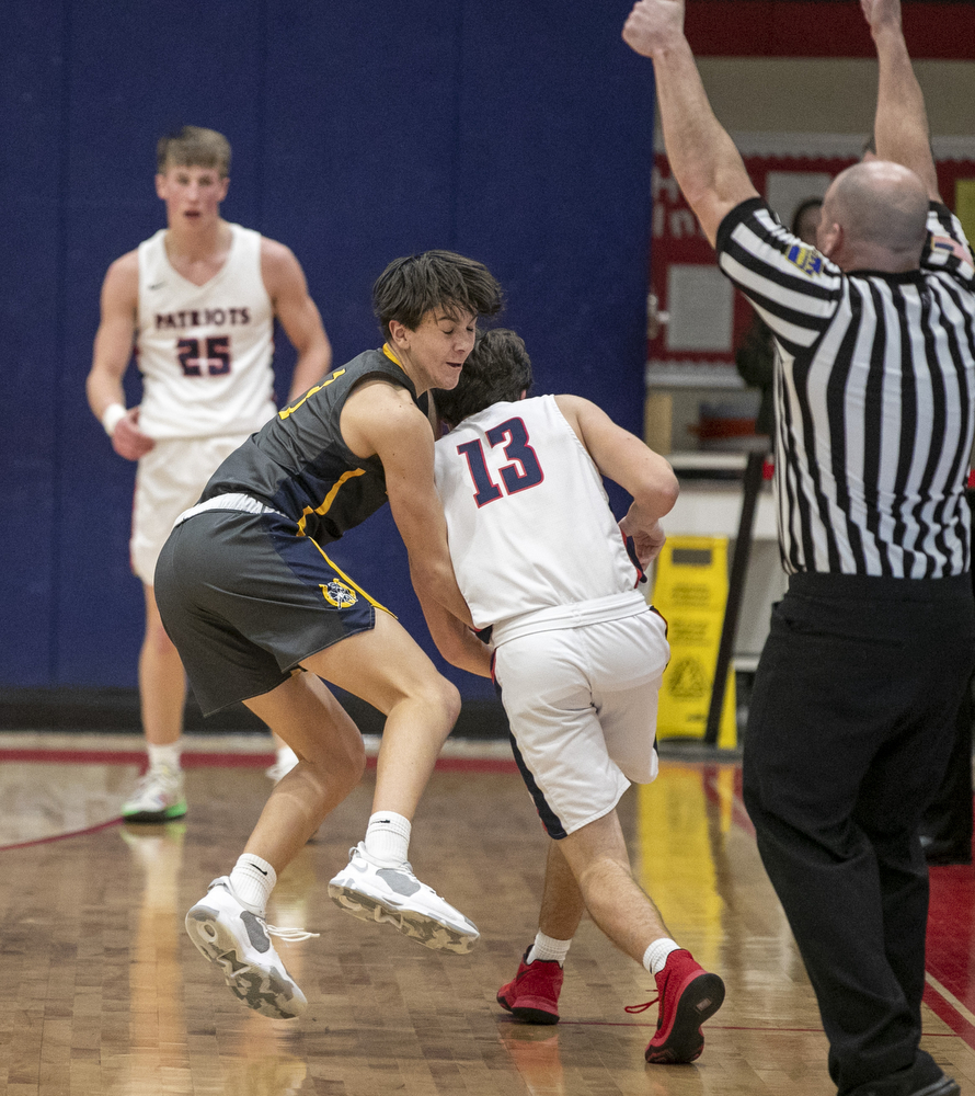 Cedar Cliff boys blow out Red Land 60-24 - pennlive.com