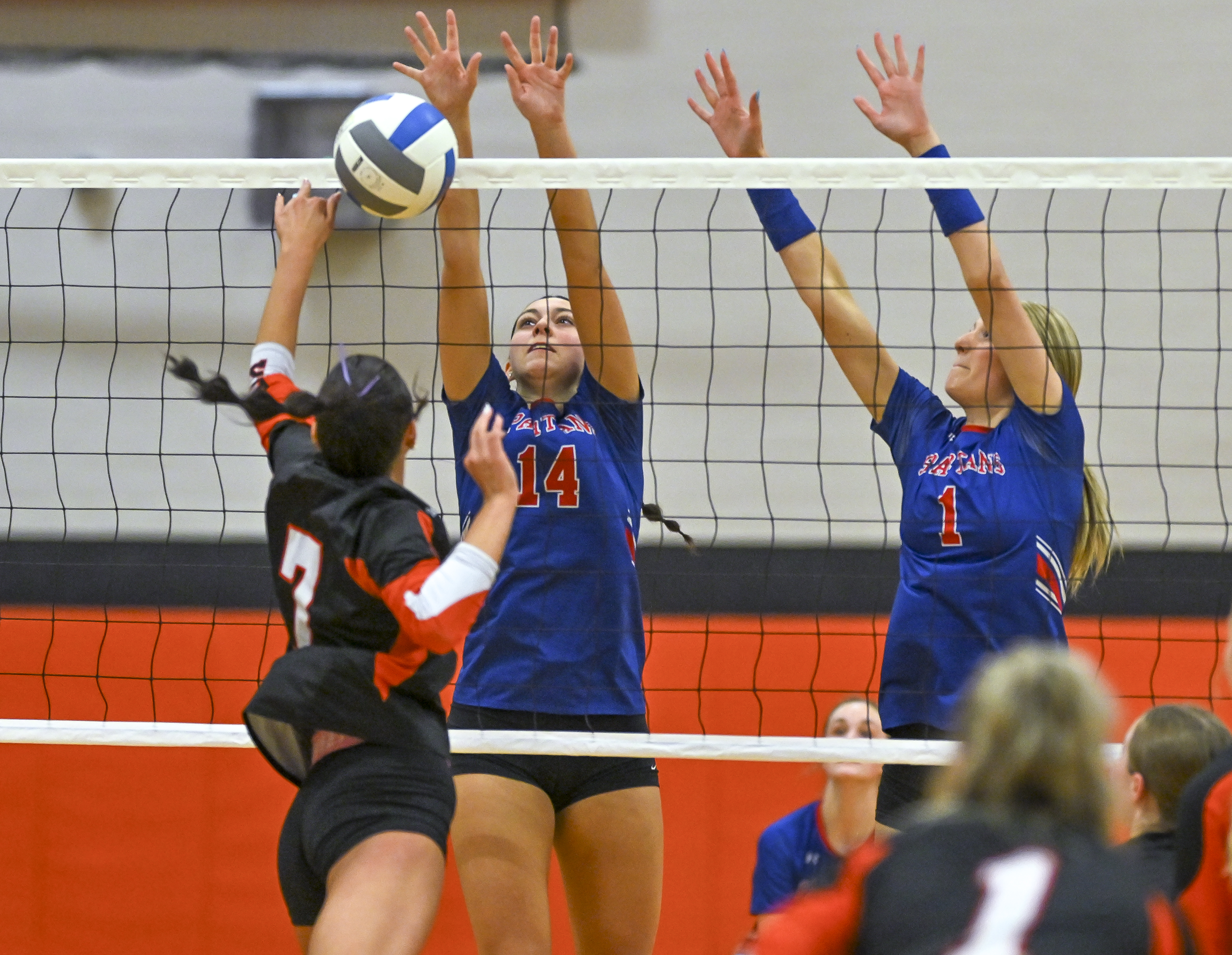 New Hartford vs. Rome Free Academy girls volleyball - syracuse.com
