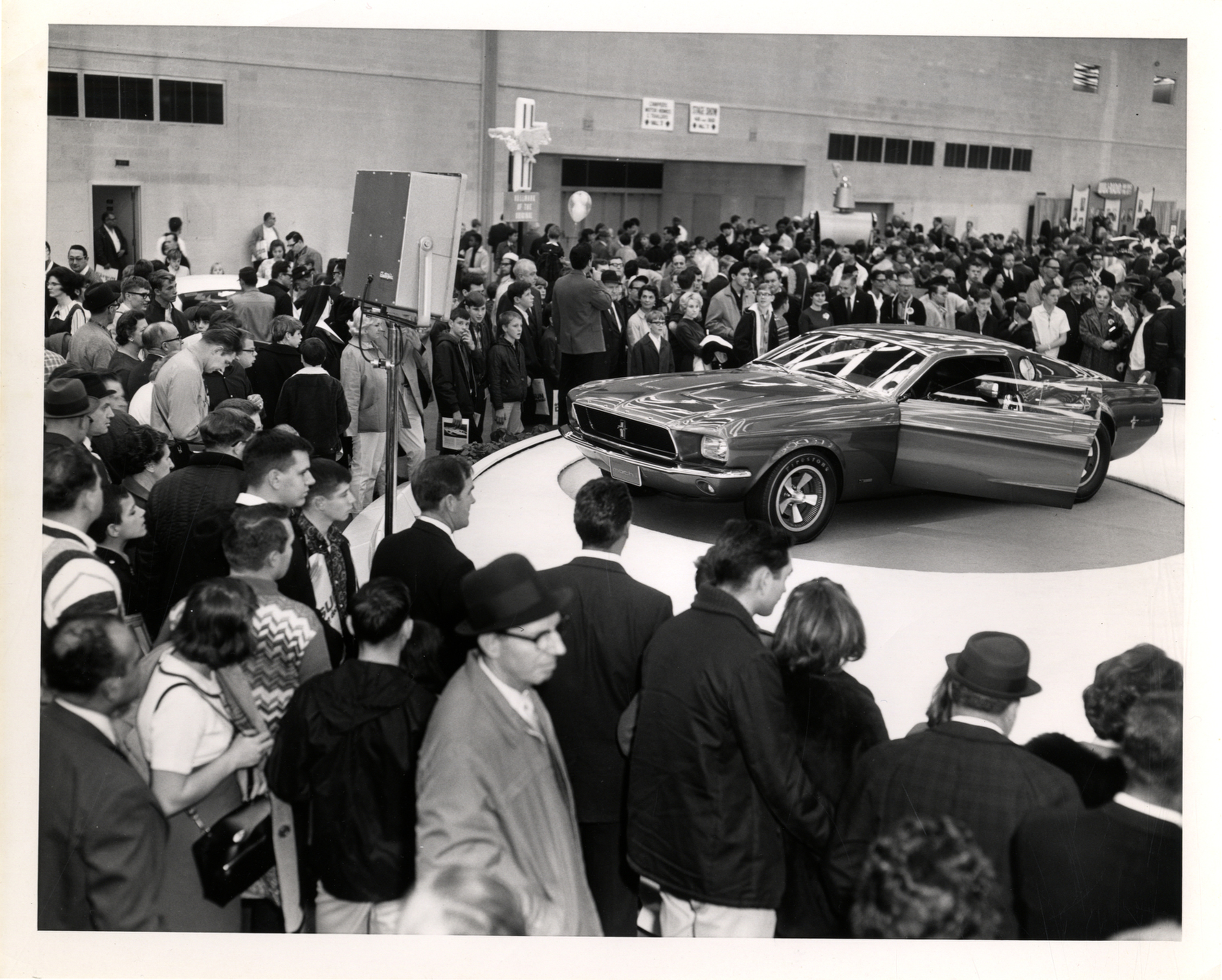 Historic photos of the Detroit Auto Show - mlive.com