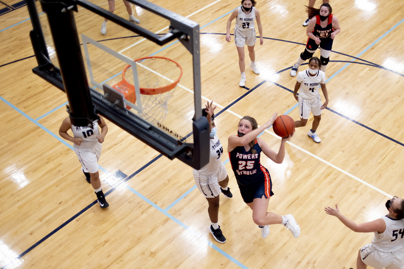 Flint Powers Catholic girls basketball defeats Mt. Morris 51-44 - mlive.com