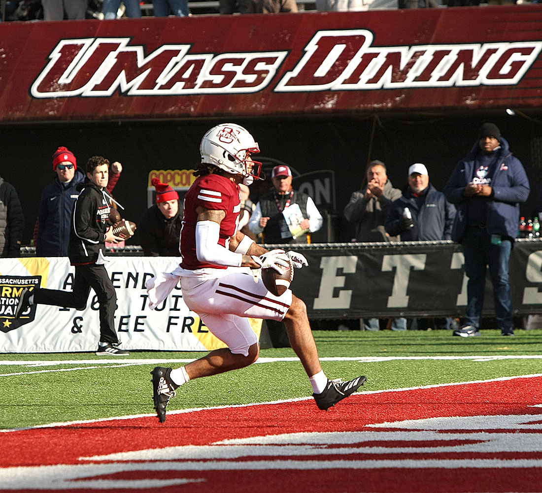 UMass Football vs UConn 11/30/24 - masslive.com