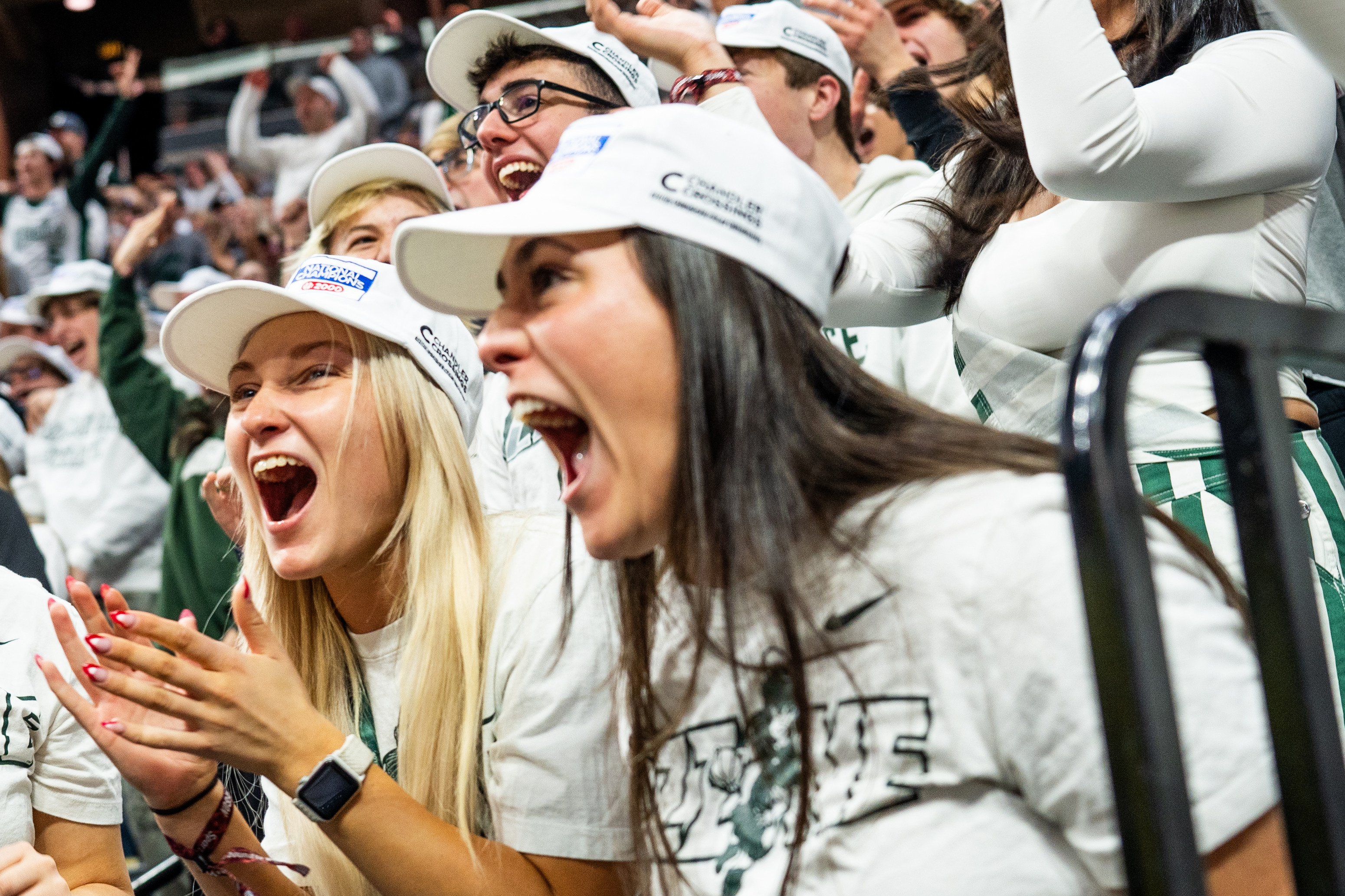 Michigan State produces epic second-half comeback to defeat Oregon in ...