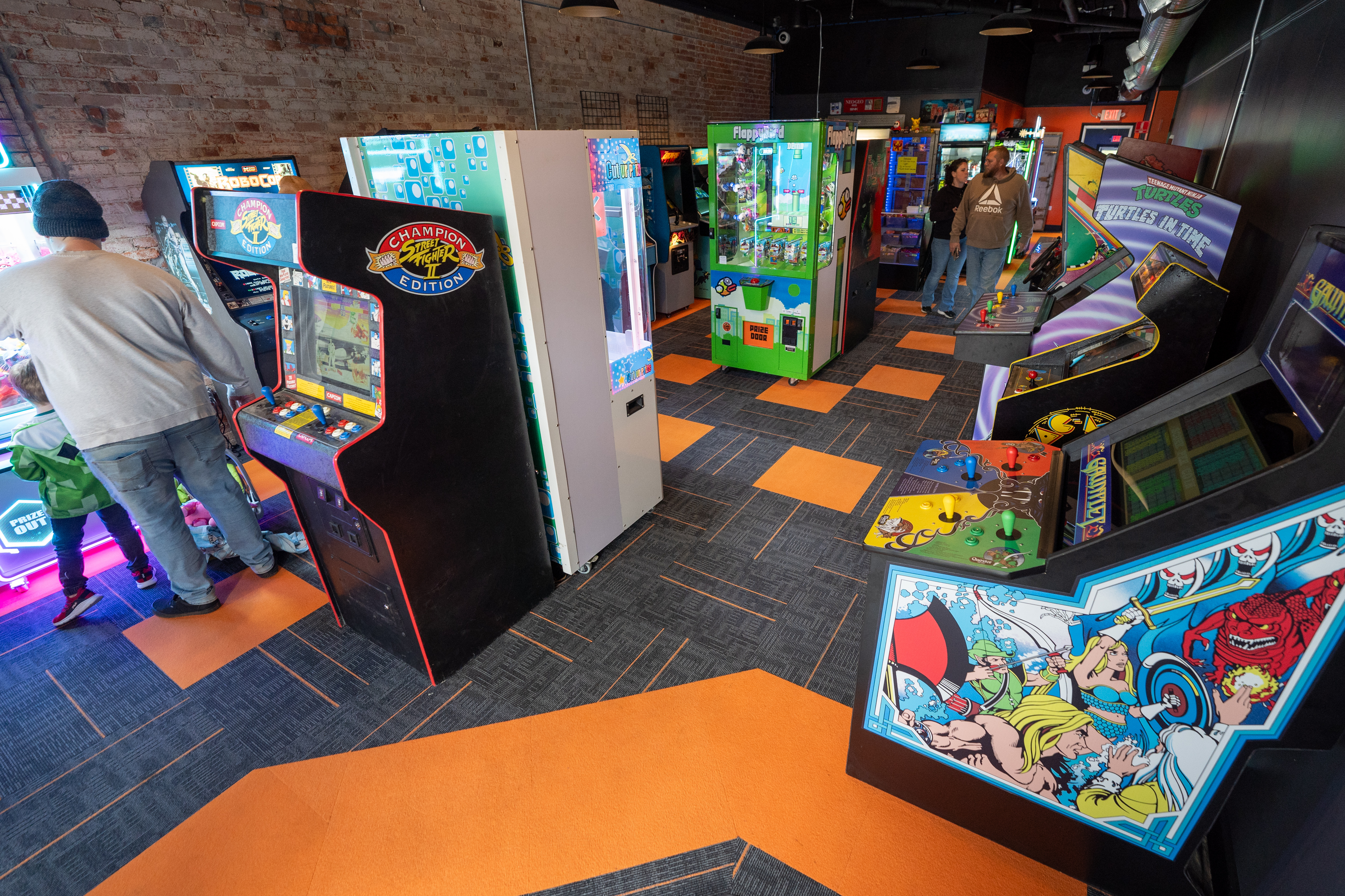 Hardwired Arcade in Flushing - mlive.com
