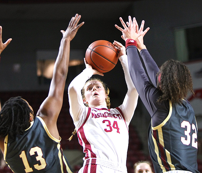 UMass Women's Basketball vs Boston College 12/8/21 - masslive.com