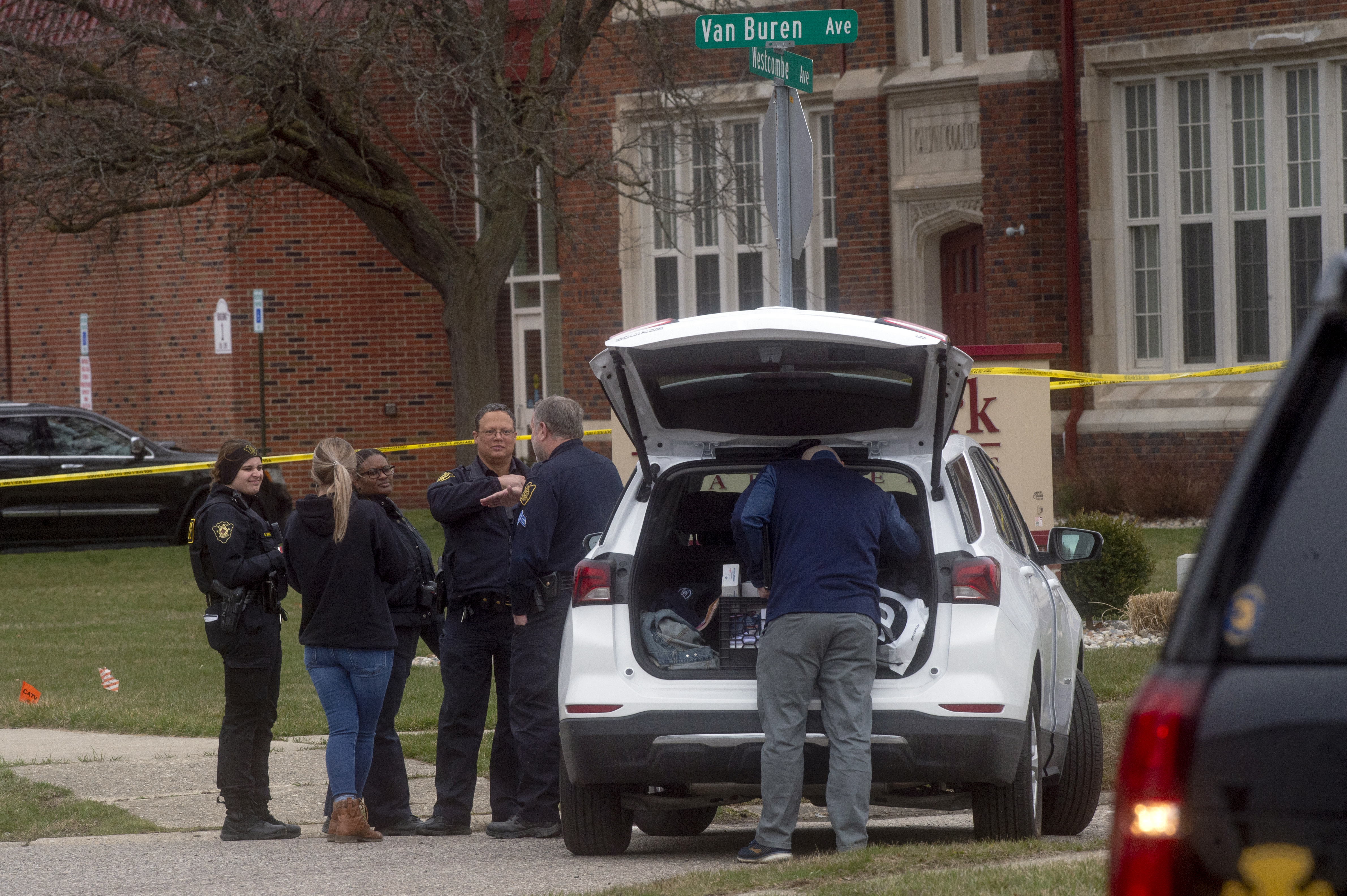 One dead after midday homicide on Flint's west side - mlive.com