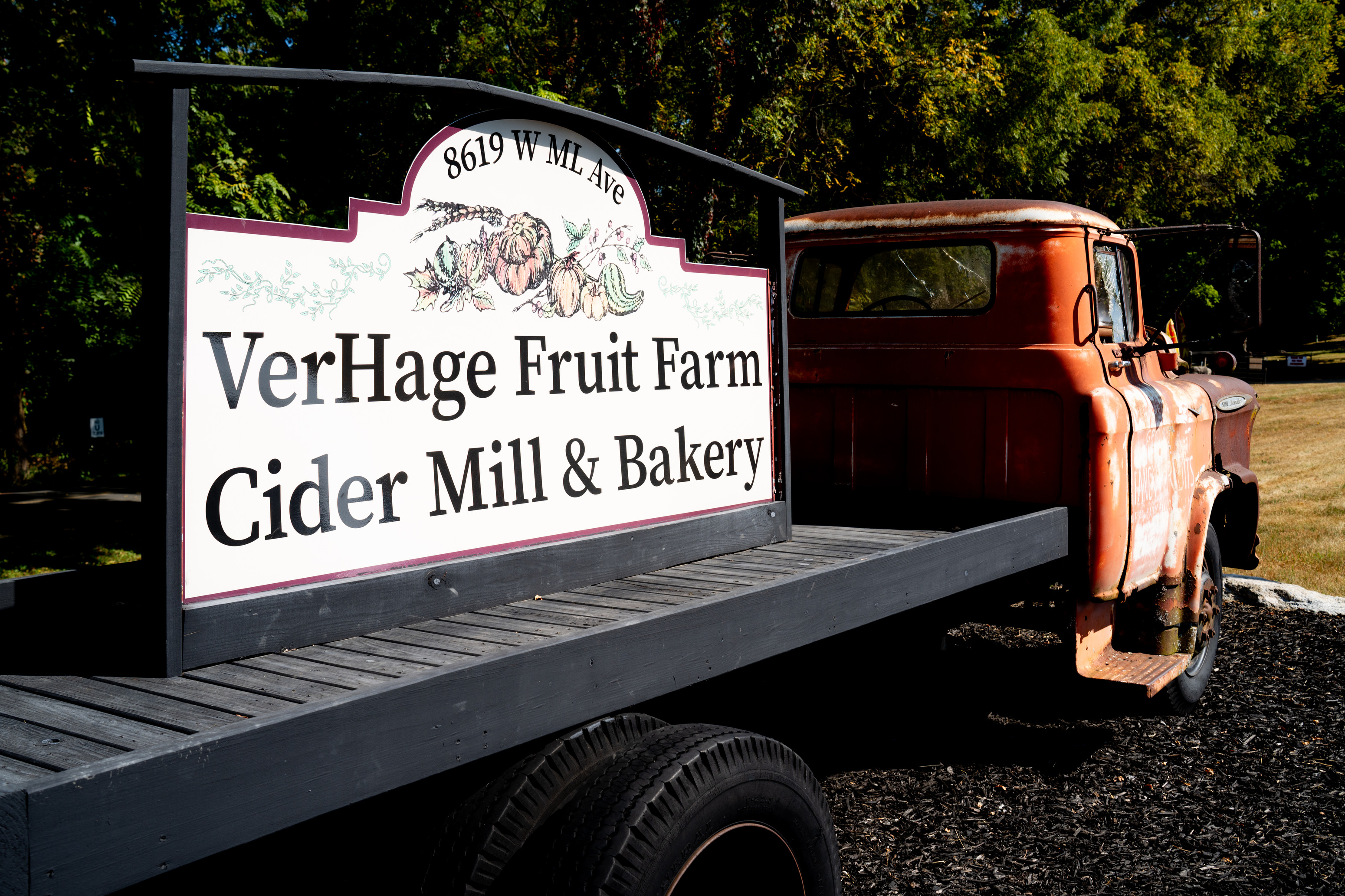 A family environment and a 125-year-old apple press make VerHage Fruit ...