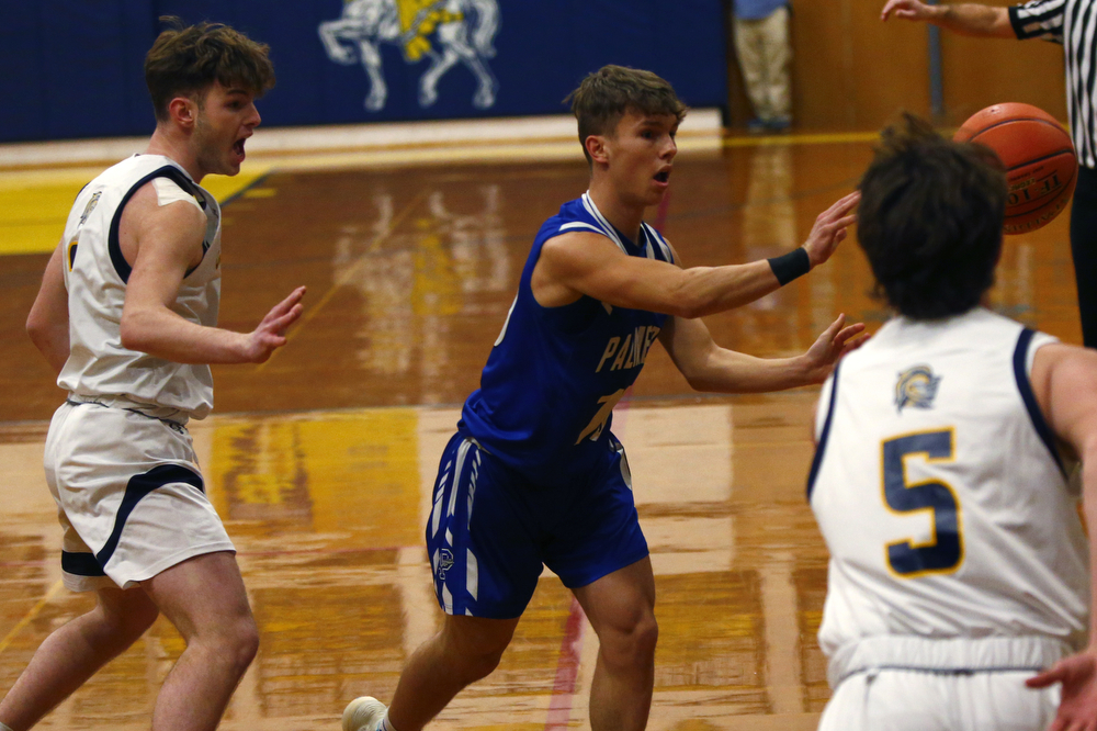 Notre Dame boys basketball hosts Palmerton on Jan. 12, 2022 ...