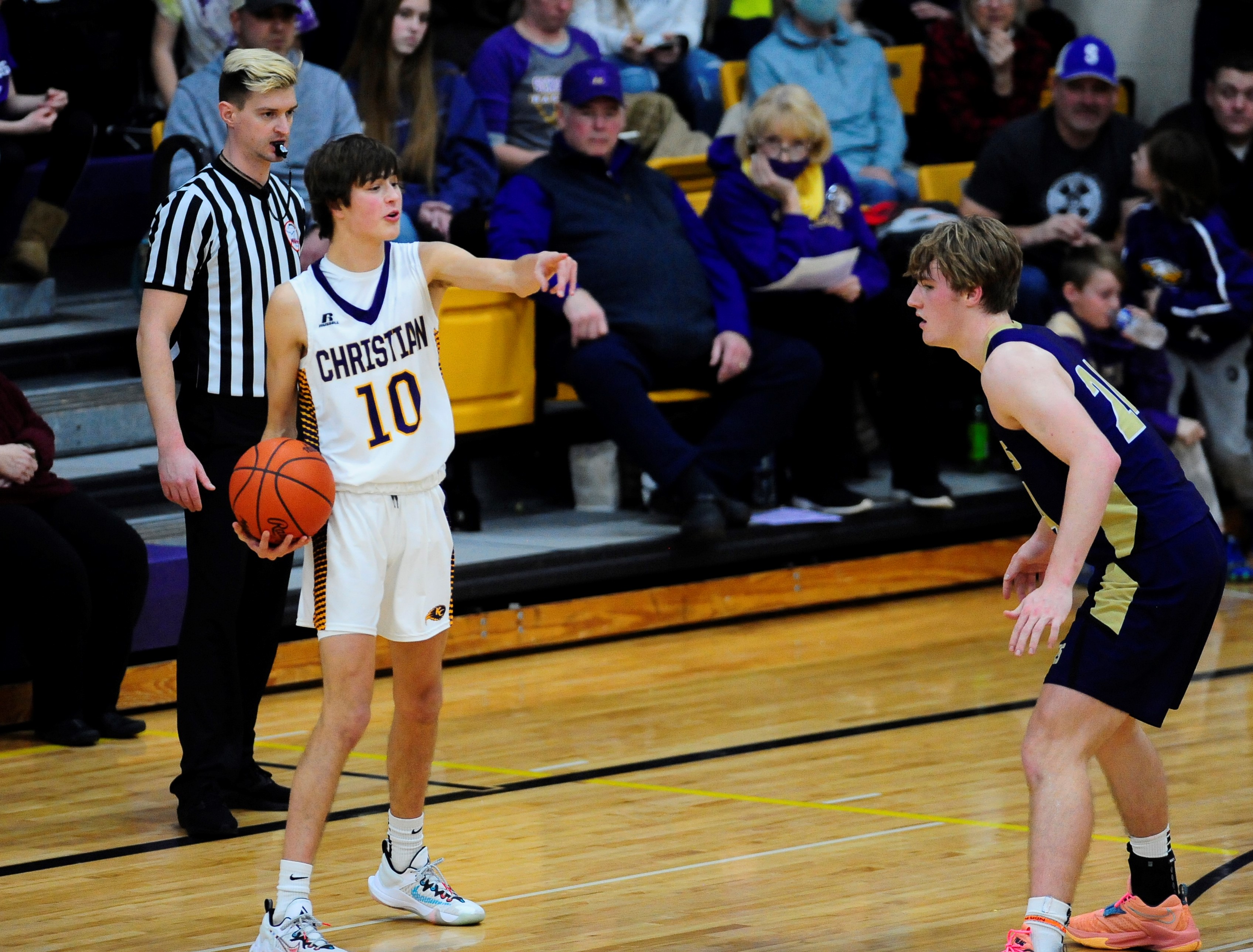 Schoolcraft defeats Kalamazoo Christian, 54-41, in boys basketball ...