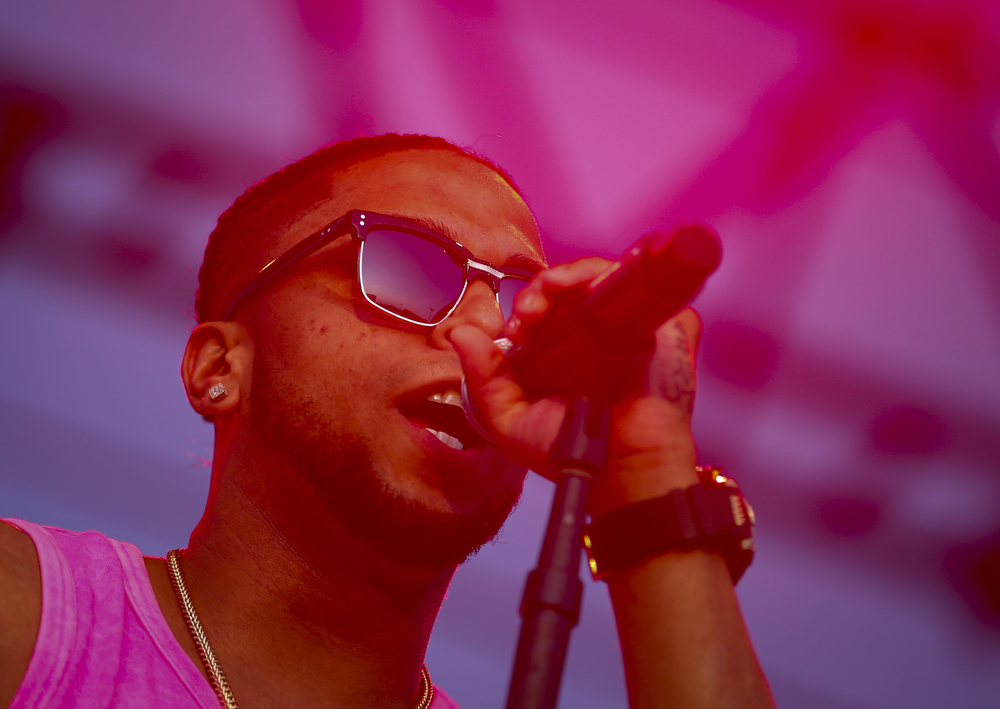 Hector Tricoche & Michael Stuart plays Wind Creek Steel Stage at ...