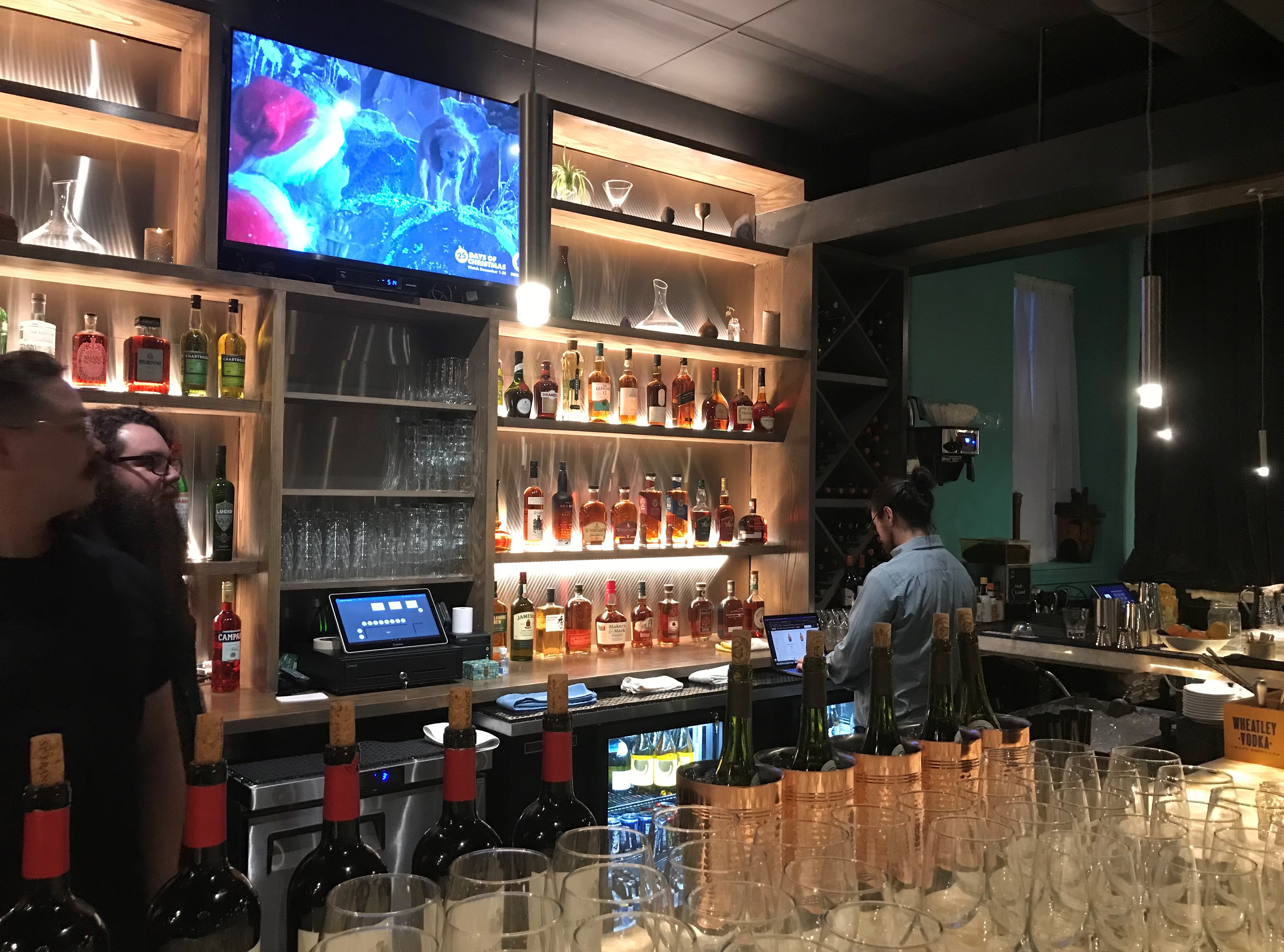 Elle restaurant and lounge - cleveland.com