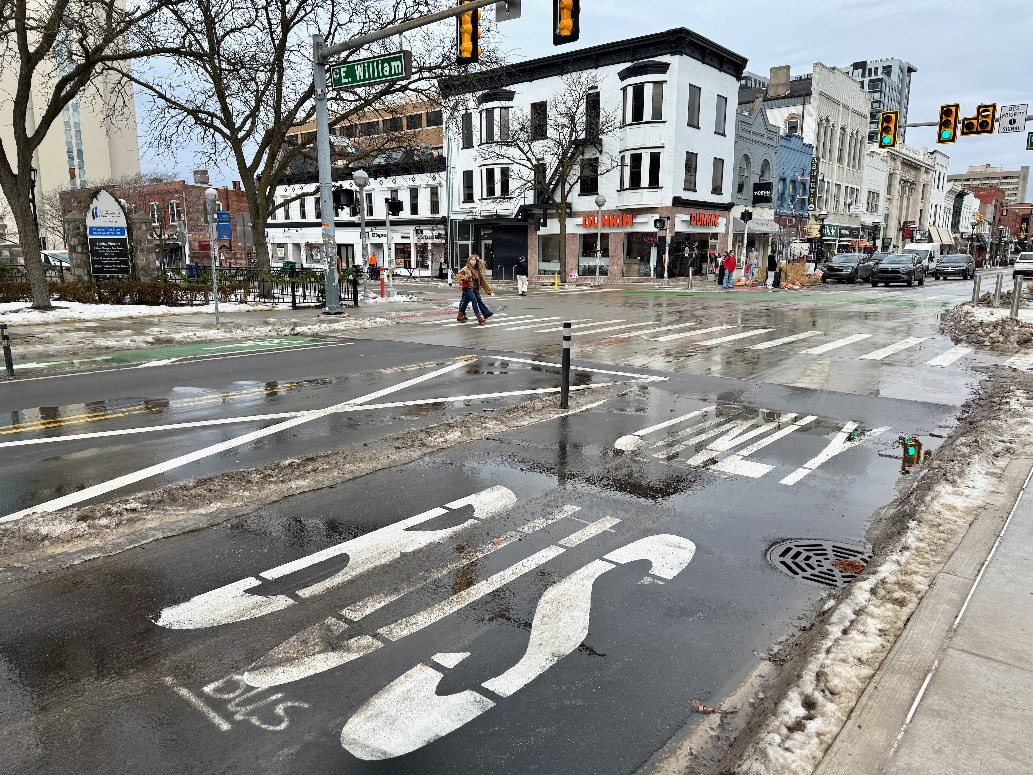 Ann Arbor's first dedicated transit lane now open for buses - mlive.com