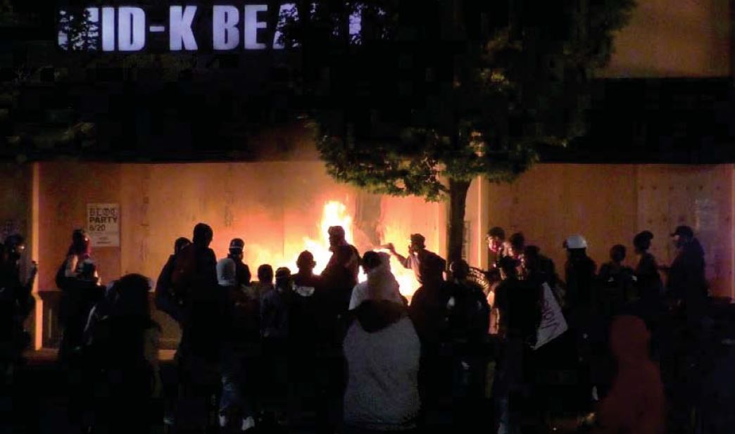 Fire to building that houses Portland's North Precinct, June 26 ...