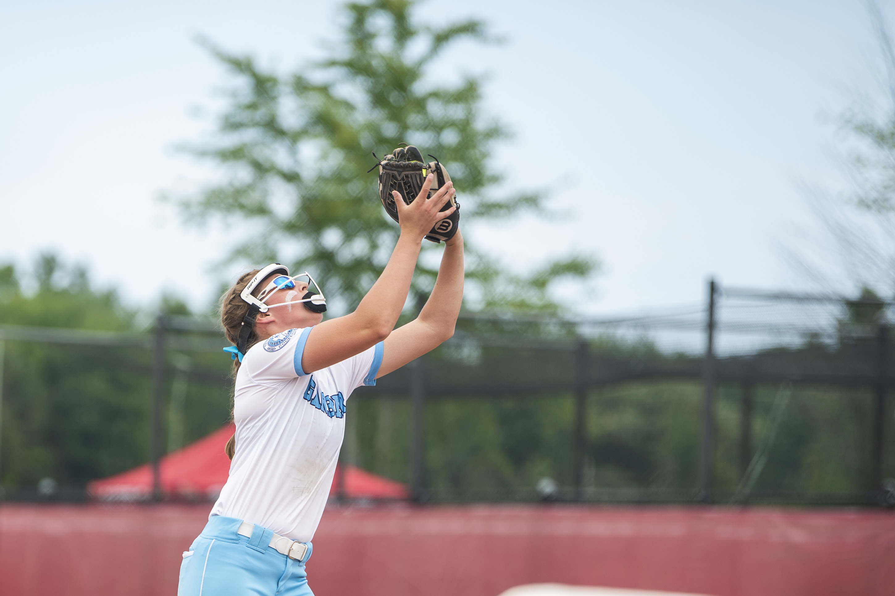 Essexville Garber softball defeats Detroit Country Day in quarterfinal ...