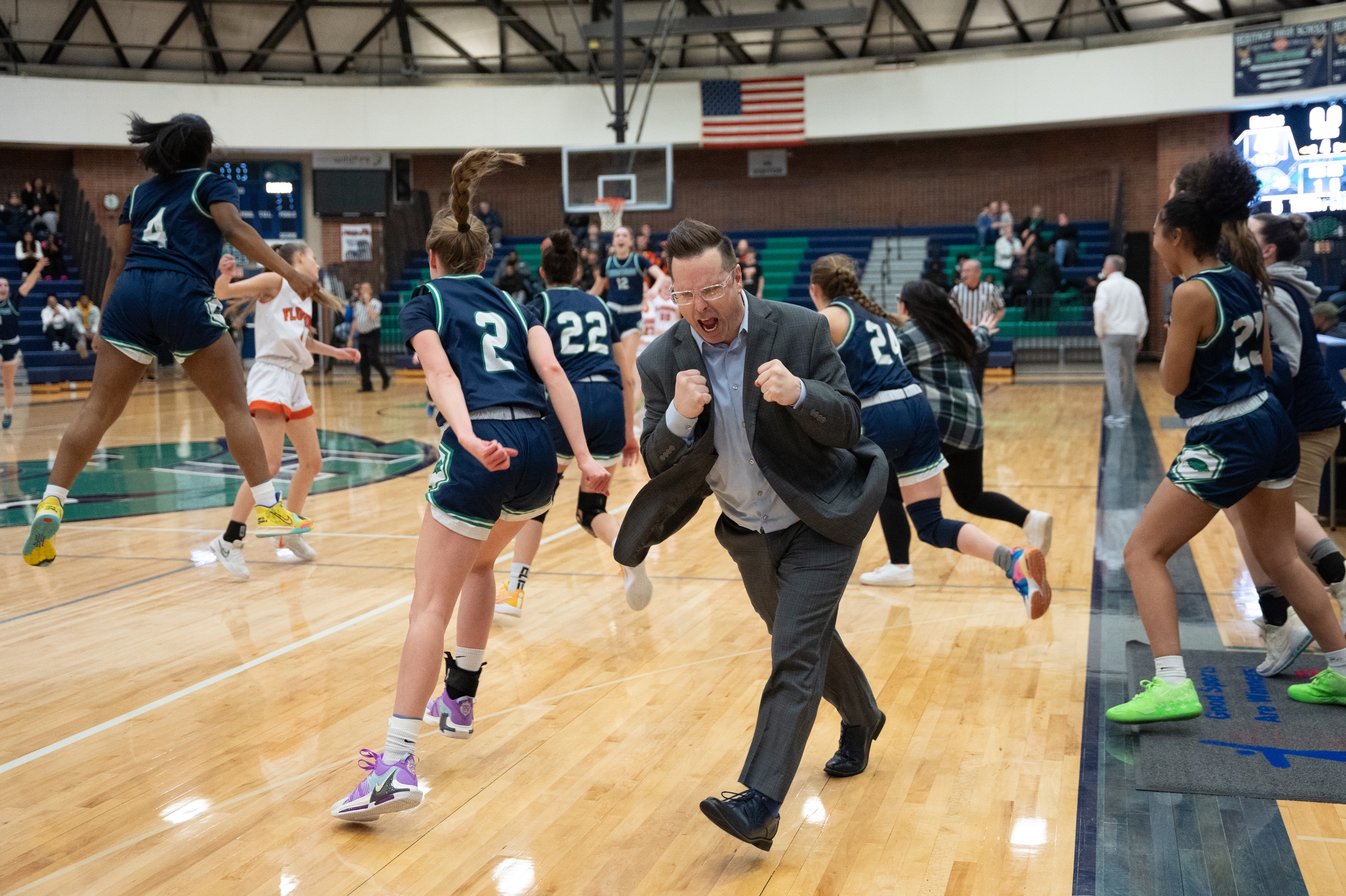 Historic moments, big plays highlight 2024 Flint-area sports photos ...