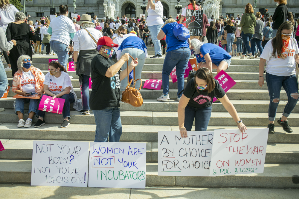 Reproductive Right Rally held at Pennsylvania Capitol Saturday ...