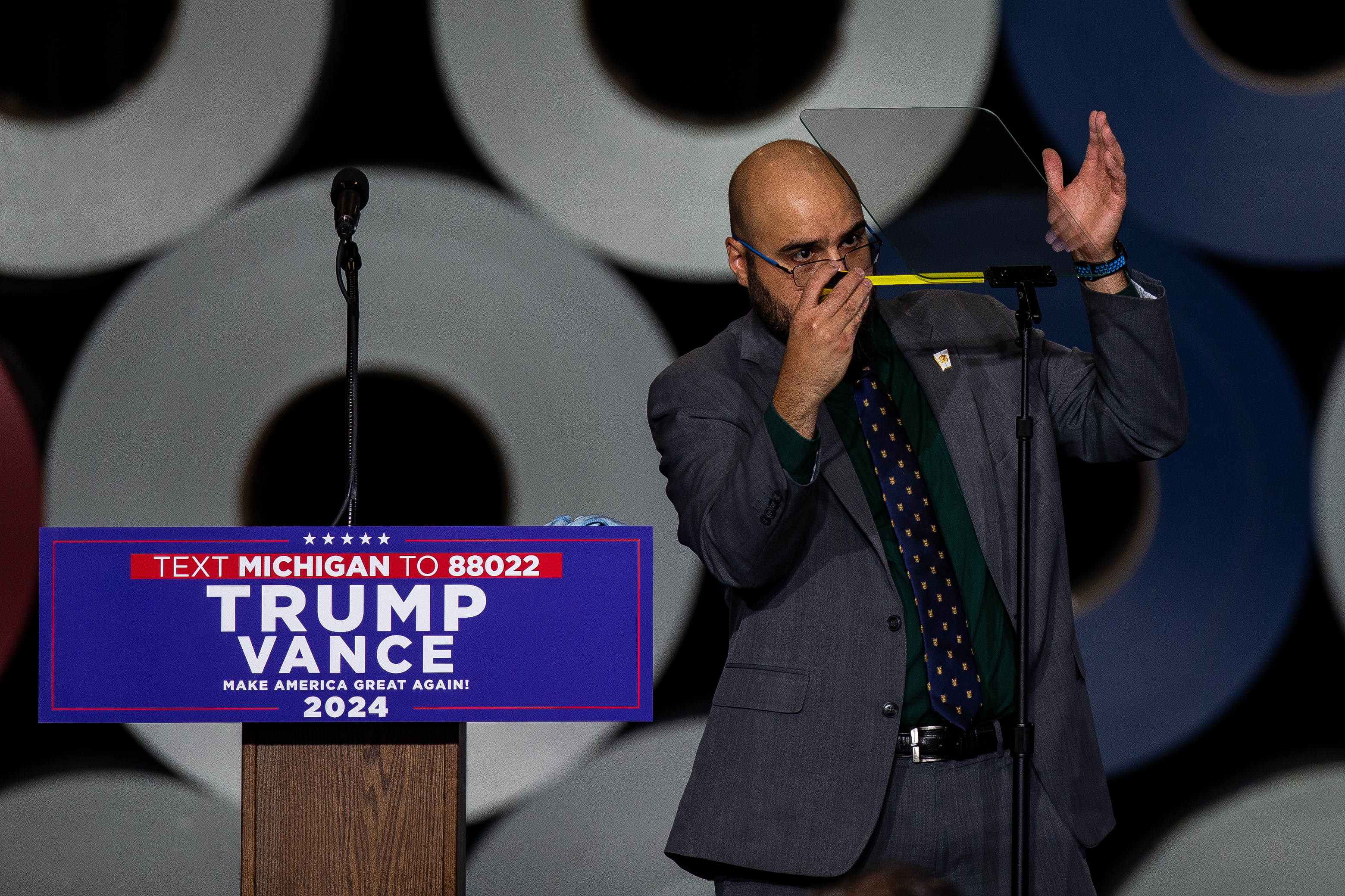 Trump delivers remarks at campaign rally in Walker - mlive.com