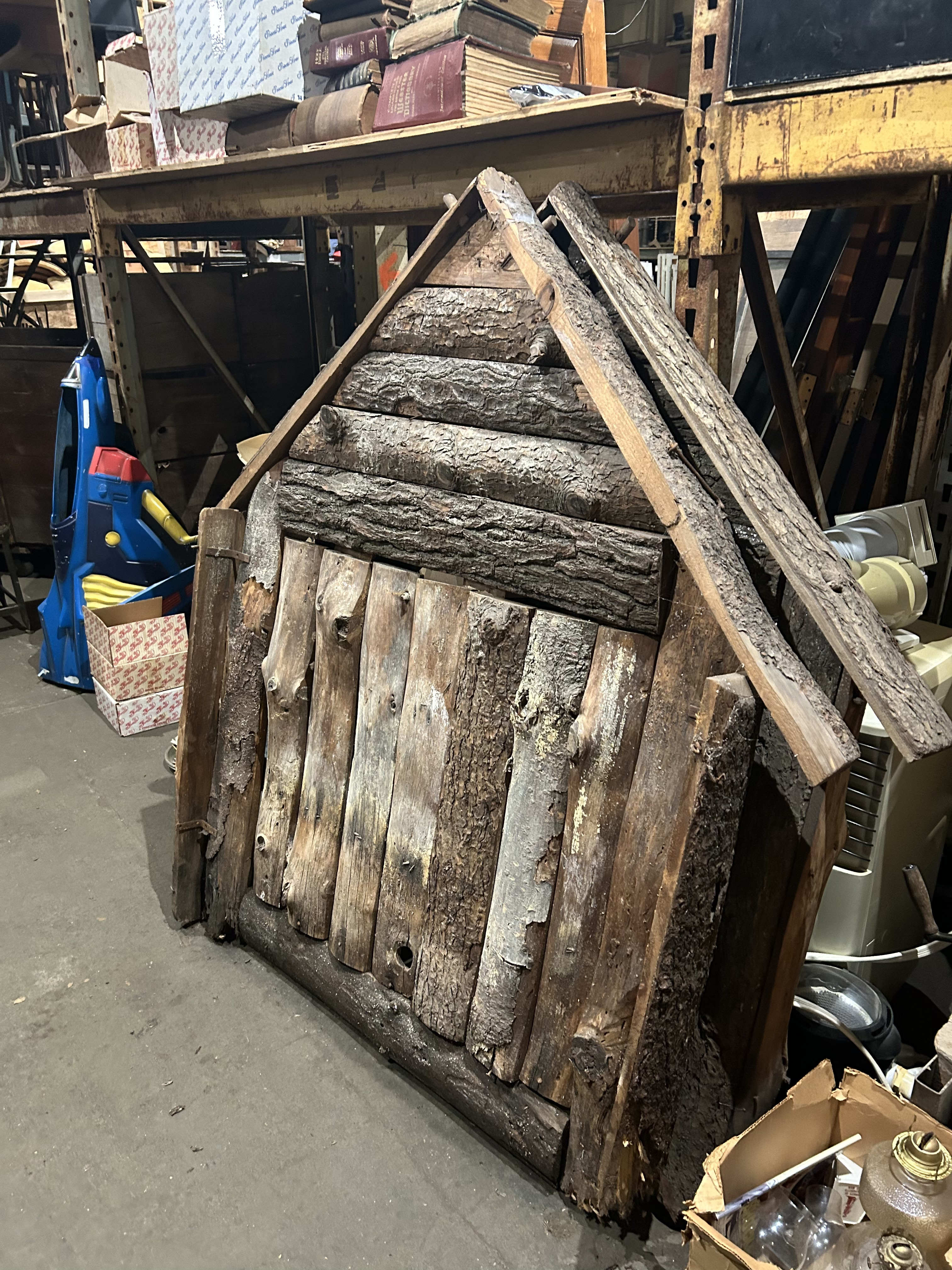 Before Brimfield a 'bunch of junk' is in this Mass. warehouse ...
