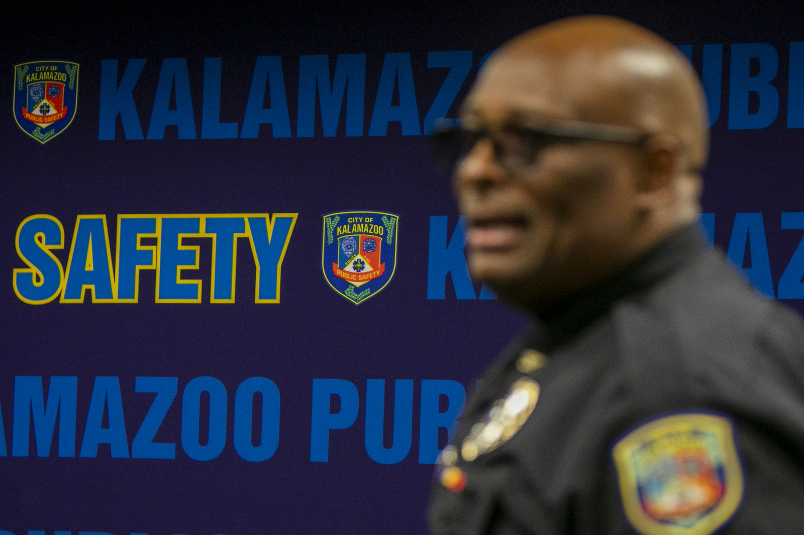 Kalamazoo Police Captain awarded the Above and Beyond the Call of Duty ...