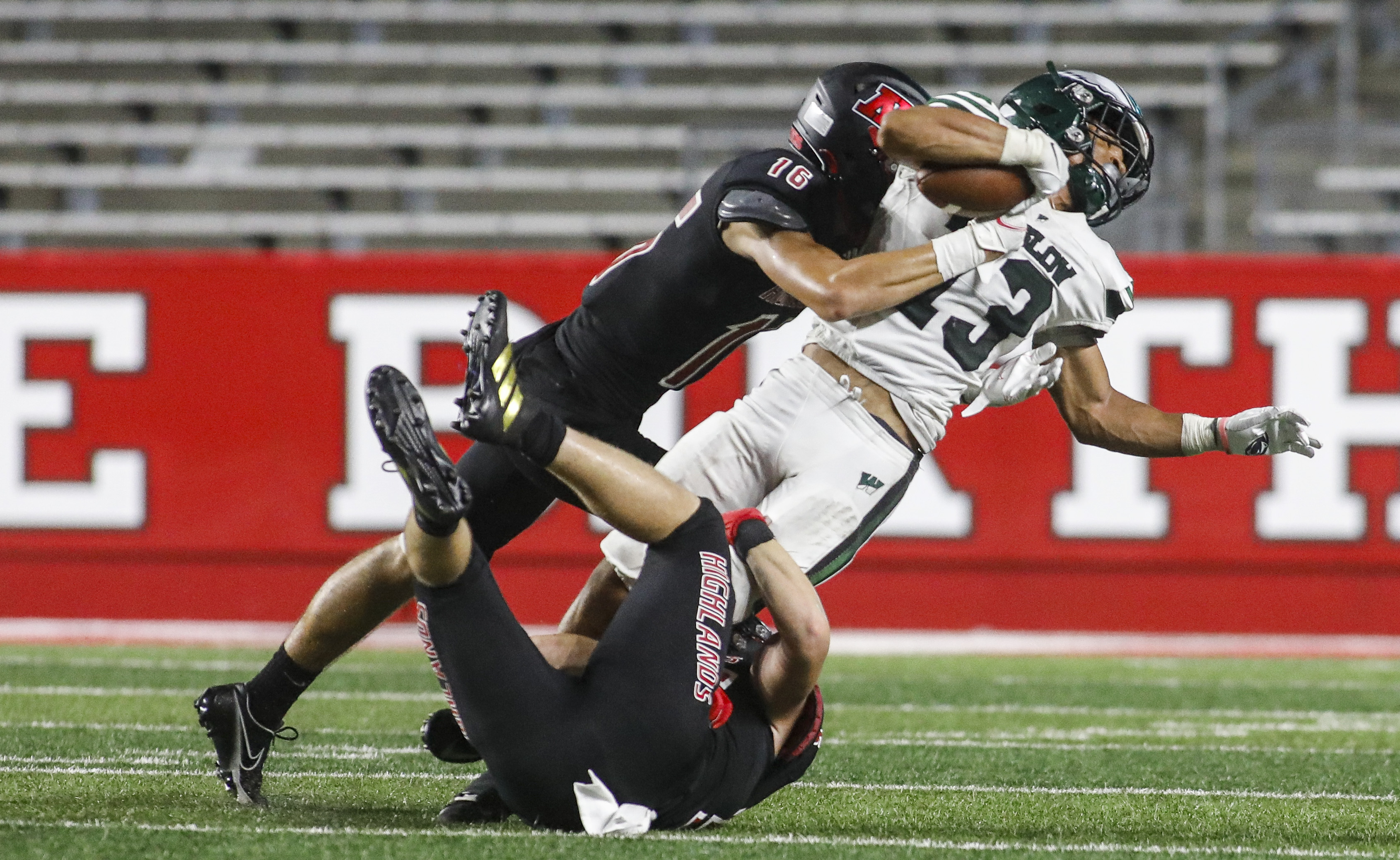 Football: Winslow vs. Northern Highlands in Rumble on the Raritan on ...