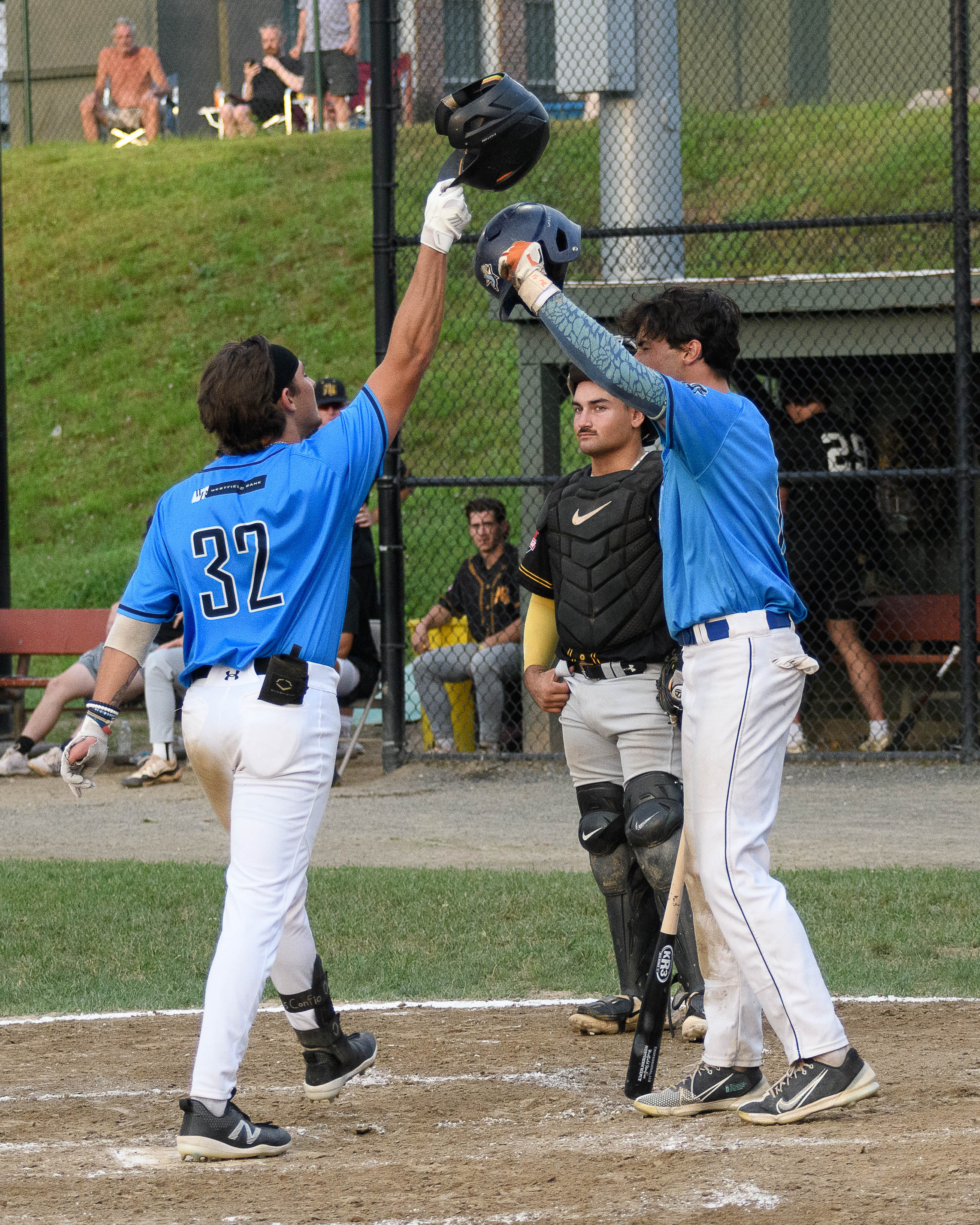 Westfield Starfires vs New Britain Bees - Game 1 semifinal - masslive.com