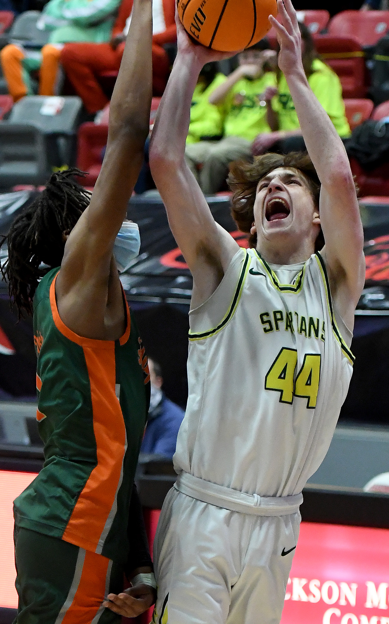 AHSAA NE Regional 6A Mountain Brook vs Huffman boys - al.com