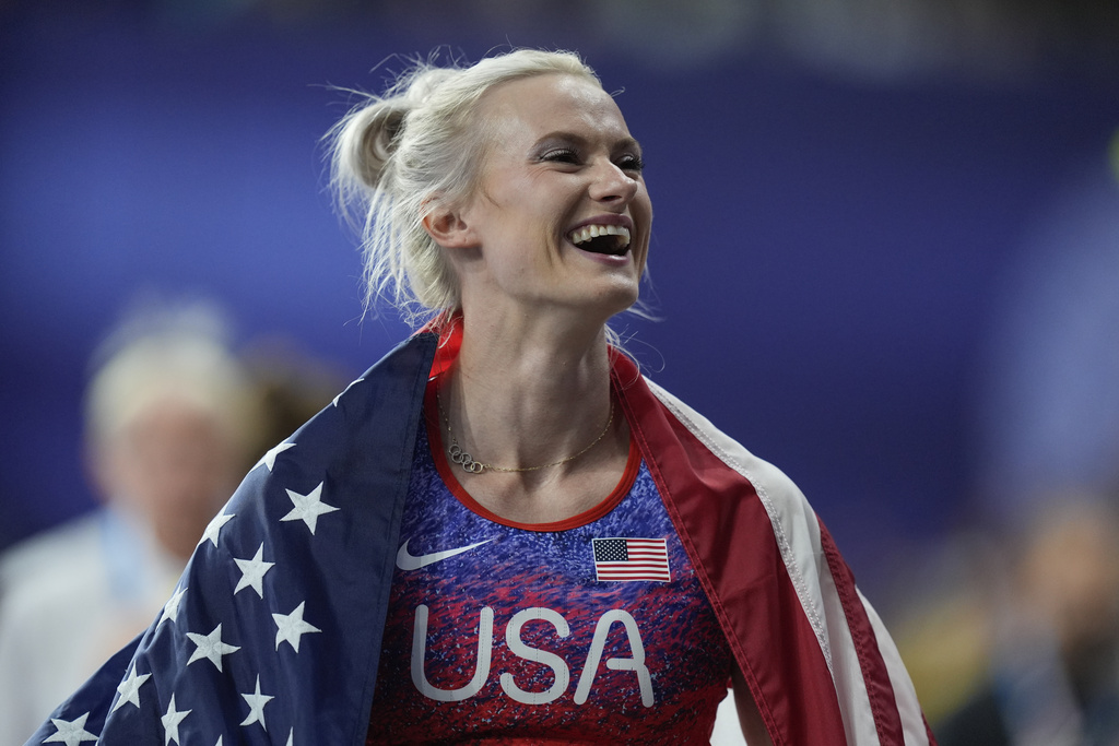 Katie Moon in the pole vault final at Paris Olympics 2024 - cleveland.com