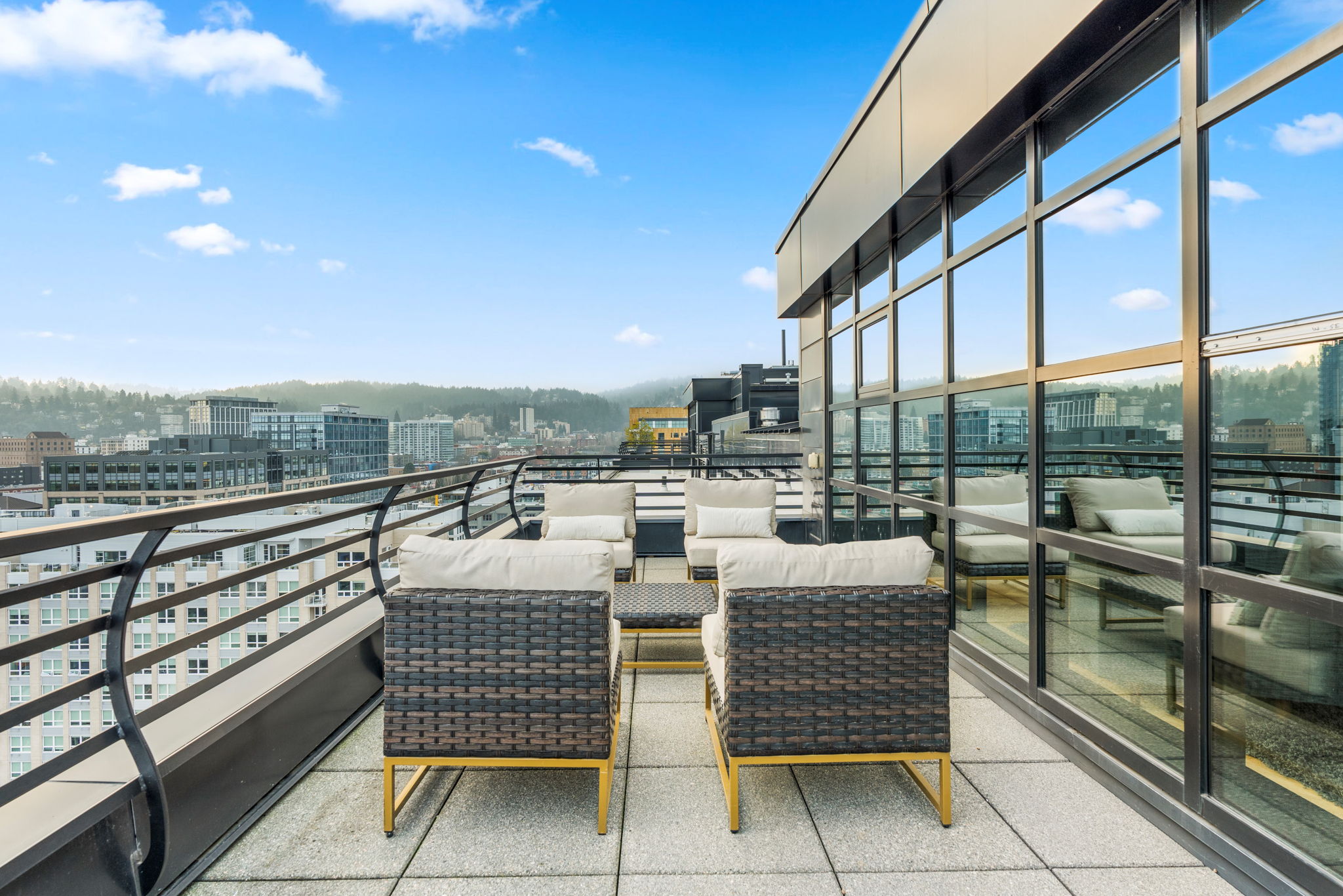 Two-level Portland penthouse - oregonlive.com