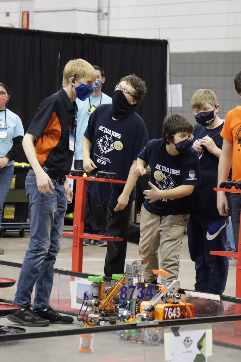 Jackson County robotics teams compete at FIRST Tech Challenge Michigan ...