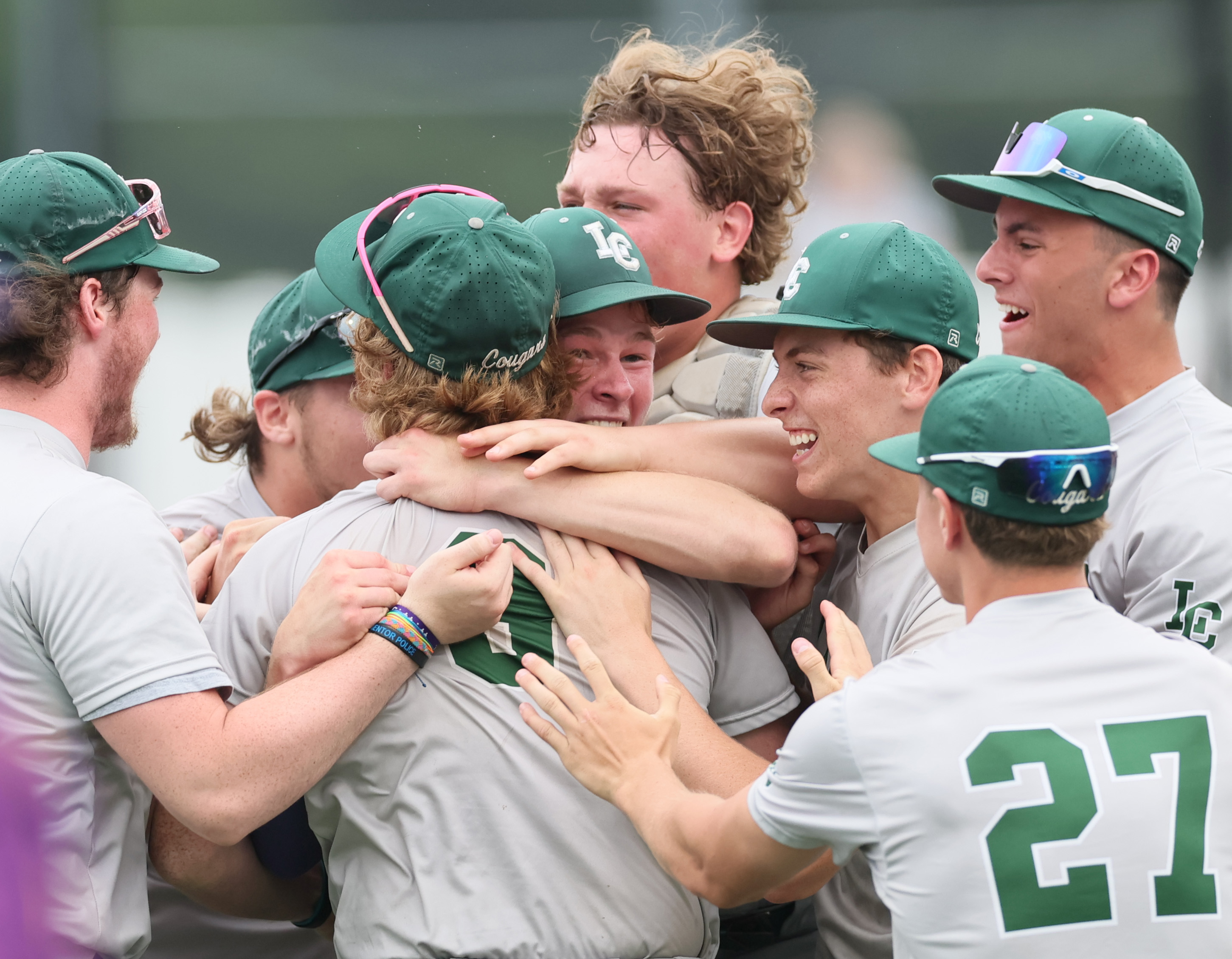 Lake Catholic vs. Unioto in division IV baseball semifinal game in ...