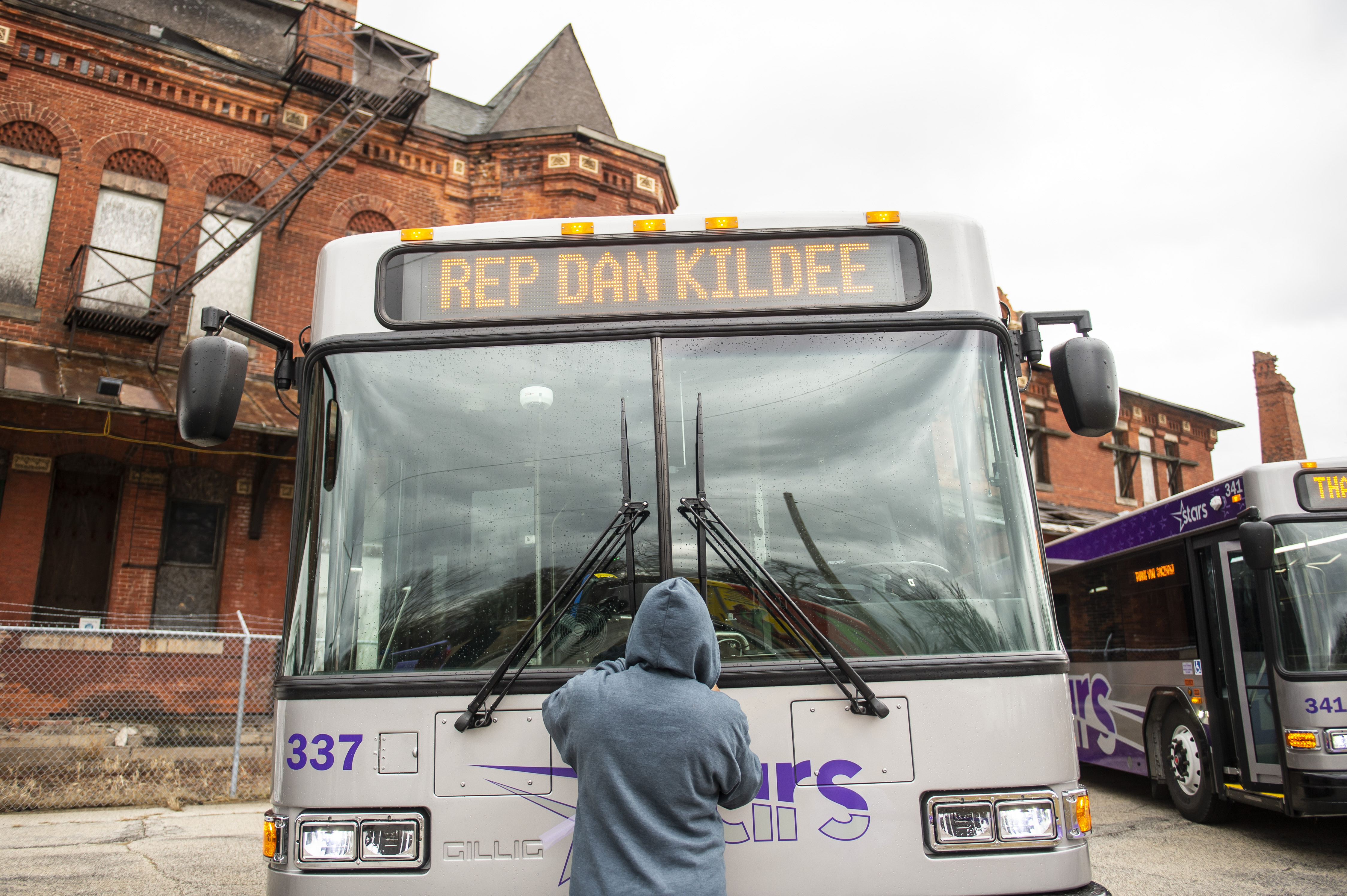 Saginaw’s STARS unveils eight new buses - mlive.com