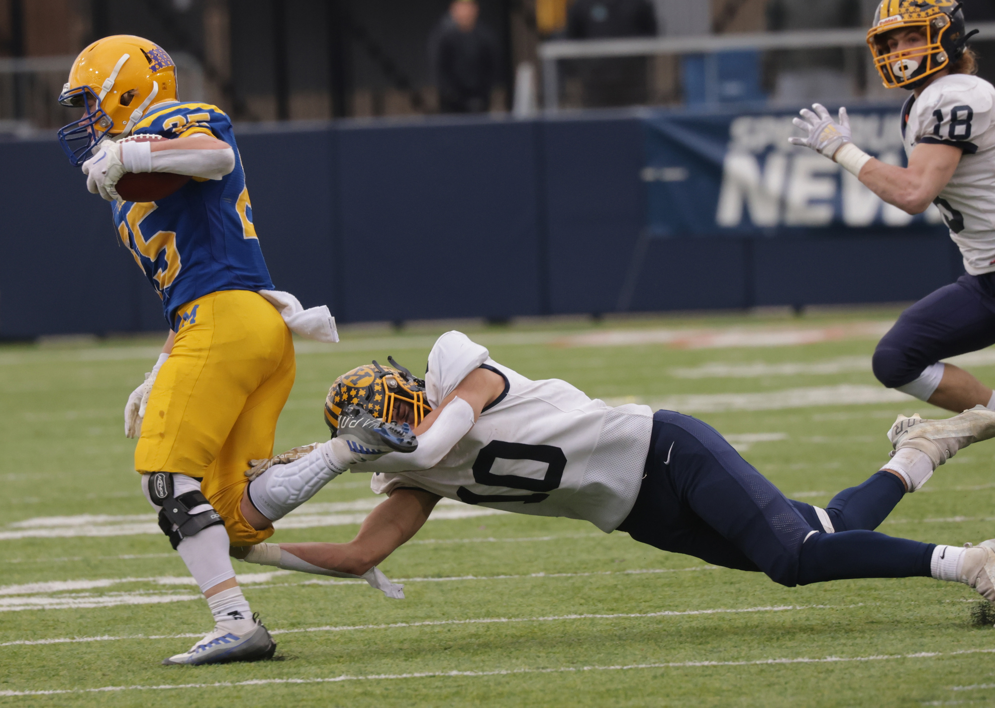 Marion Local vs. Kirtland High School Division VI Football Championship ...