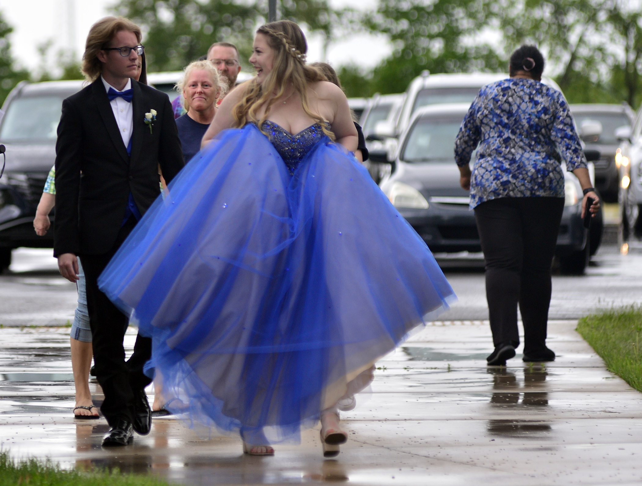 Waynesboro High School prom - pennlive.com