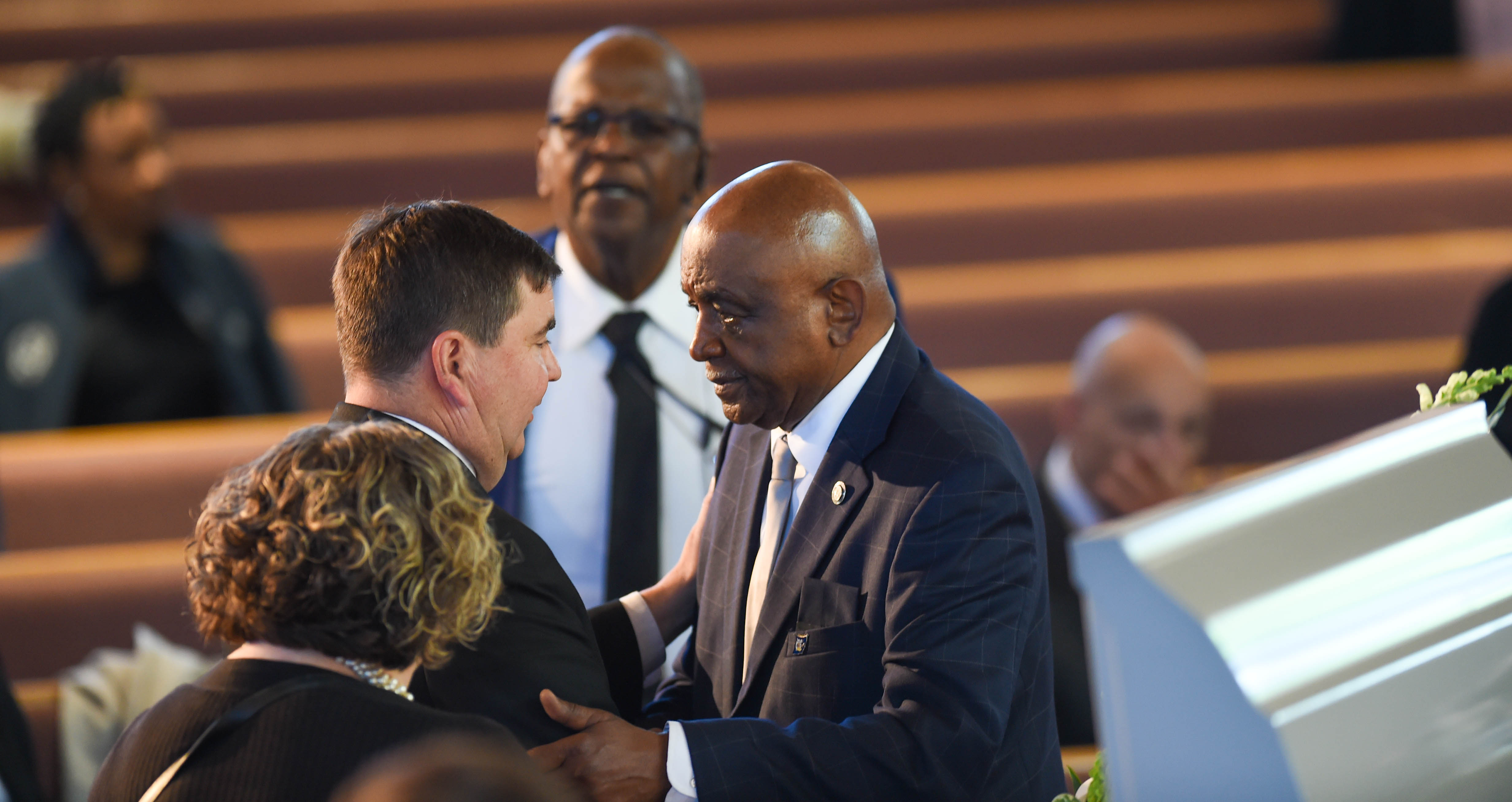 Van Robinson laid to rest - syracuse.com