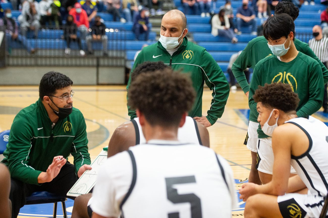 Ann Arbor Huron vs. Saline boys basketball districts - mlive.com